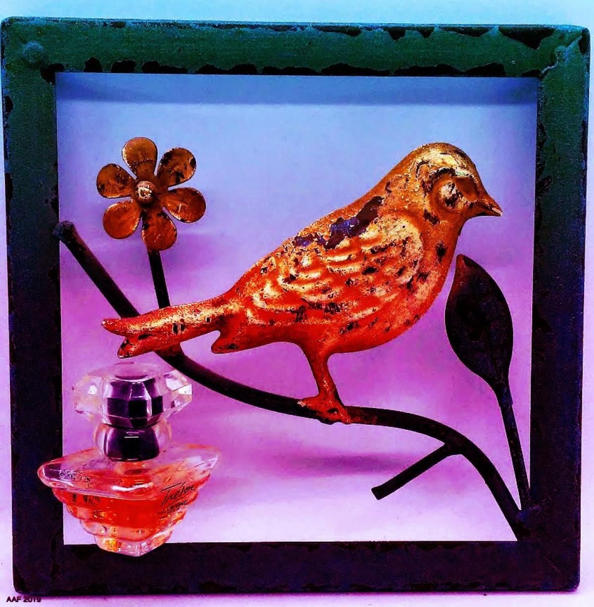 Tresor Lancome perfume - a fragrance for women 1990