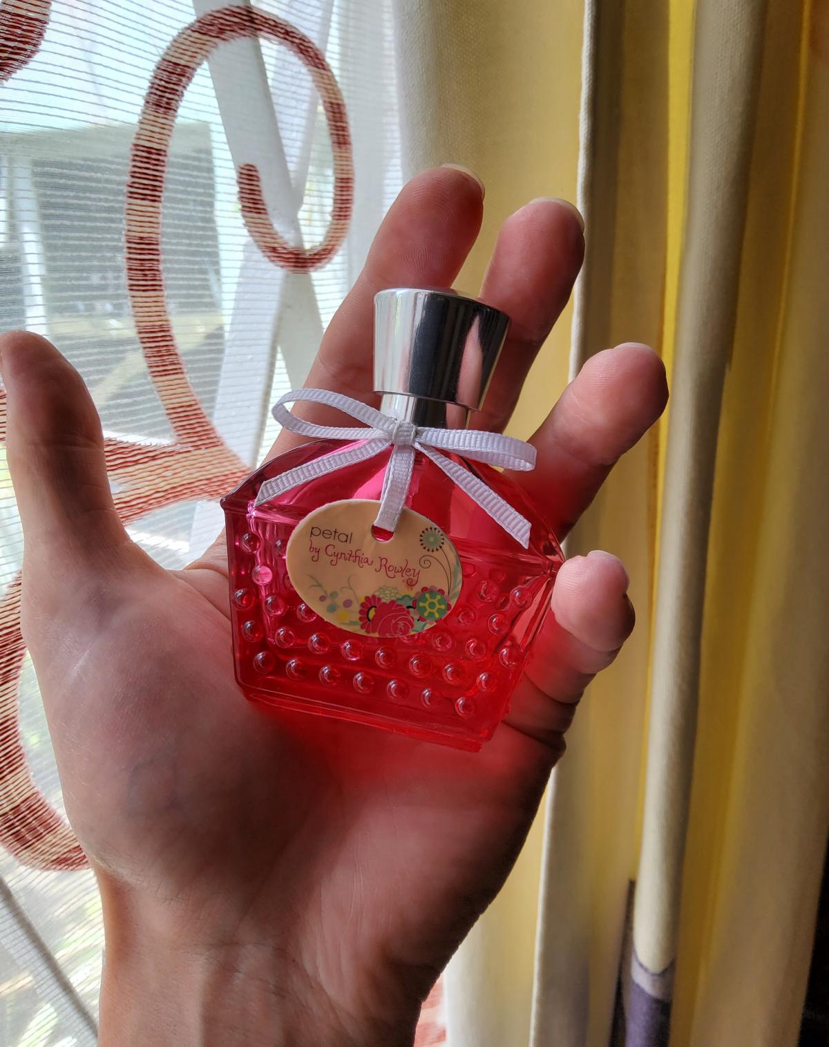 Petal by Cynthia Rowley Avon perfume - a fragrance for women 2008