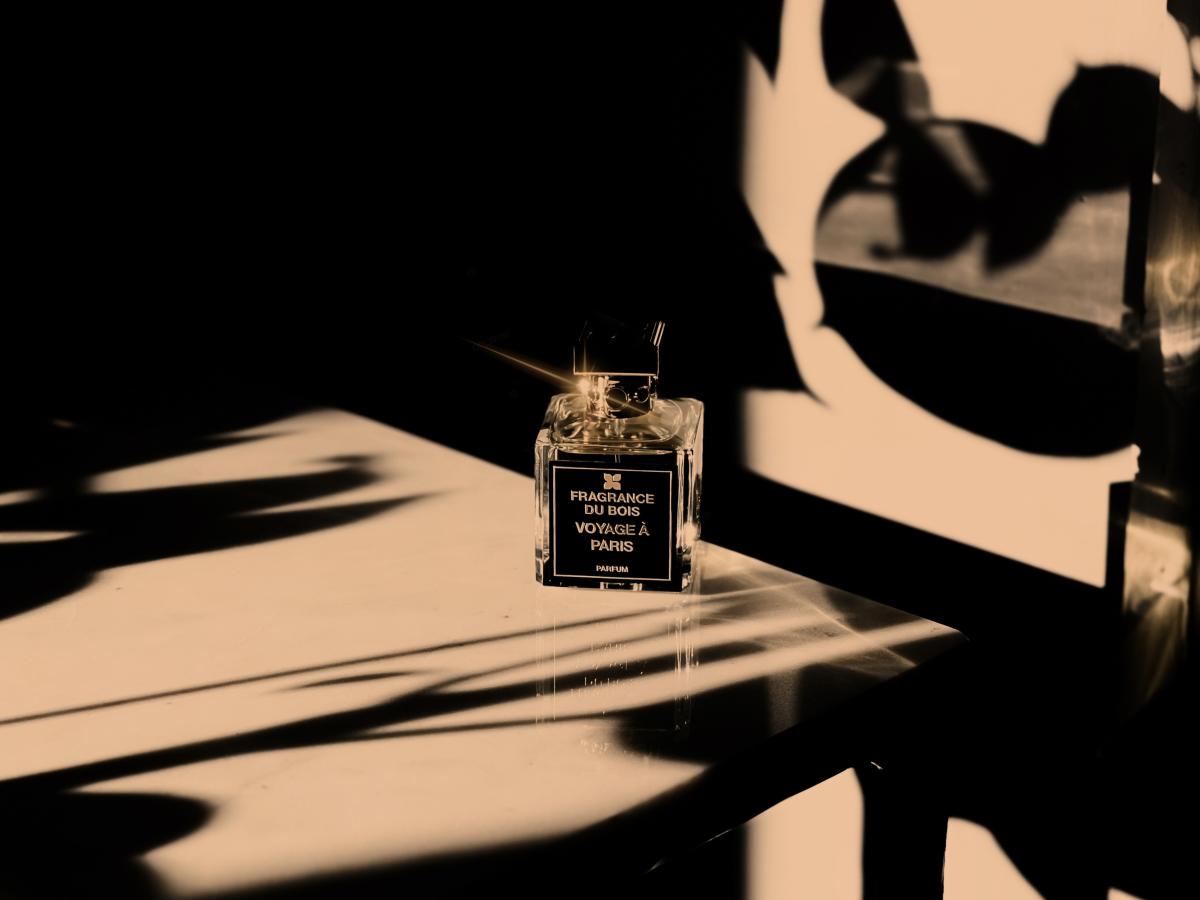 Voyage à Paris Fragrance Du Bois perfume - a fragrance for women and men