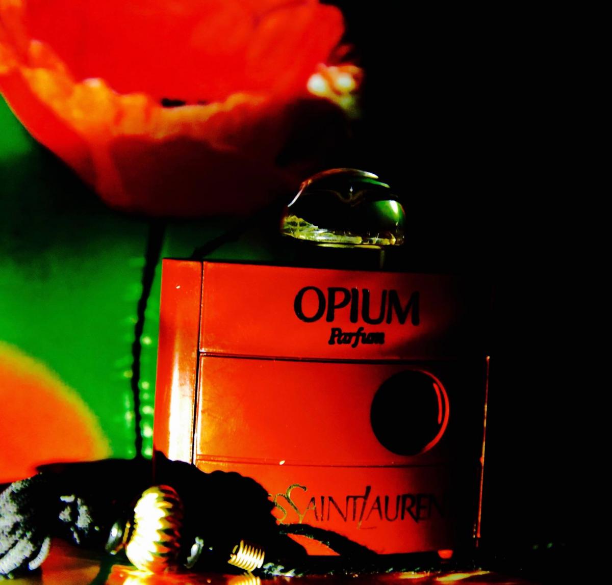 Opium Parfum Yves Saint Laurent fragancia - una fragancia para Mujeres 1977