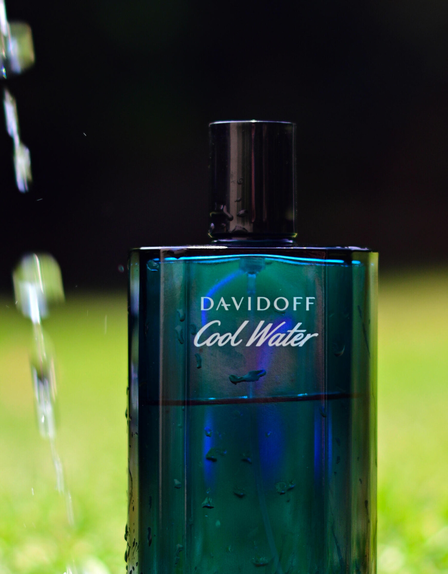 Cool Water Davidoff cologne - a fragrance for men 1988
