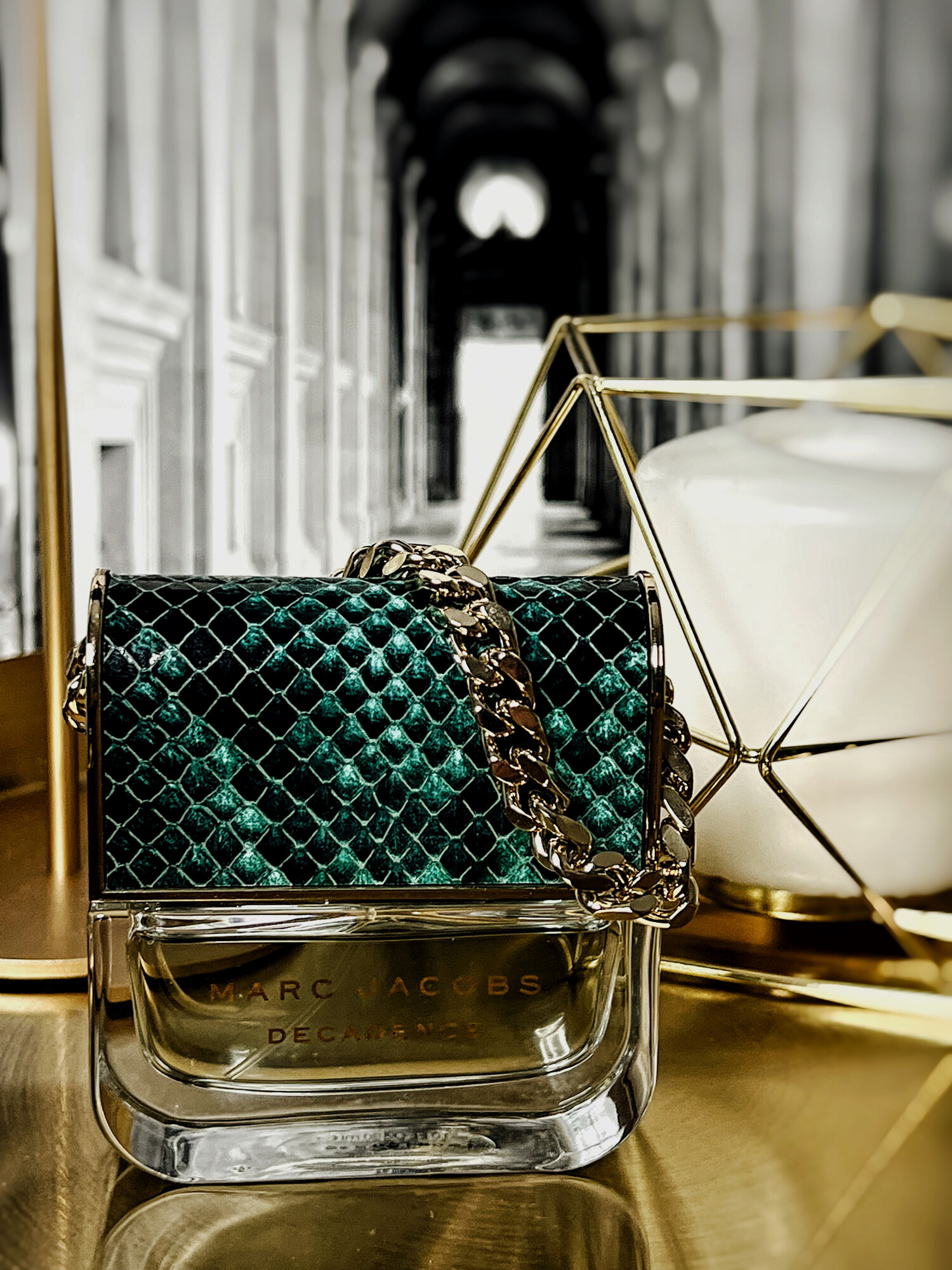 Divine Decadence Marc Jacobs perfume - a fragrance for women 2016