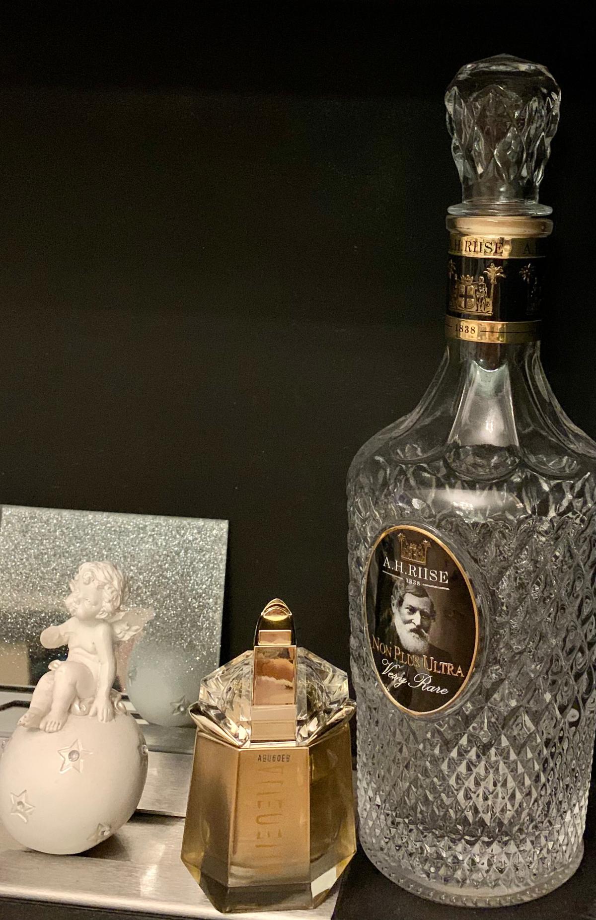 Alien Goddess Mugler perfume - a new fragrance for women 2021