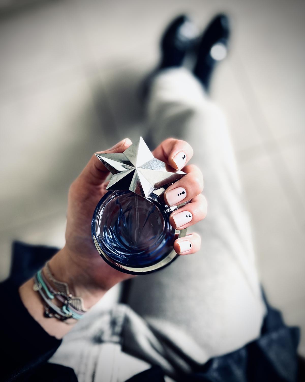 Angel Eau de Toilette Mugler perfume - a fragrance for women 2011