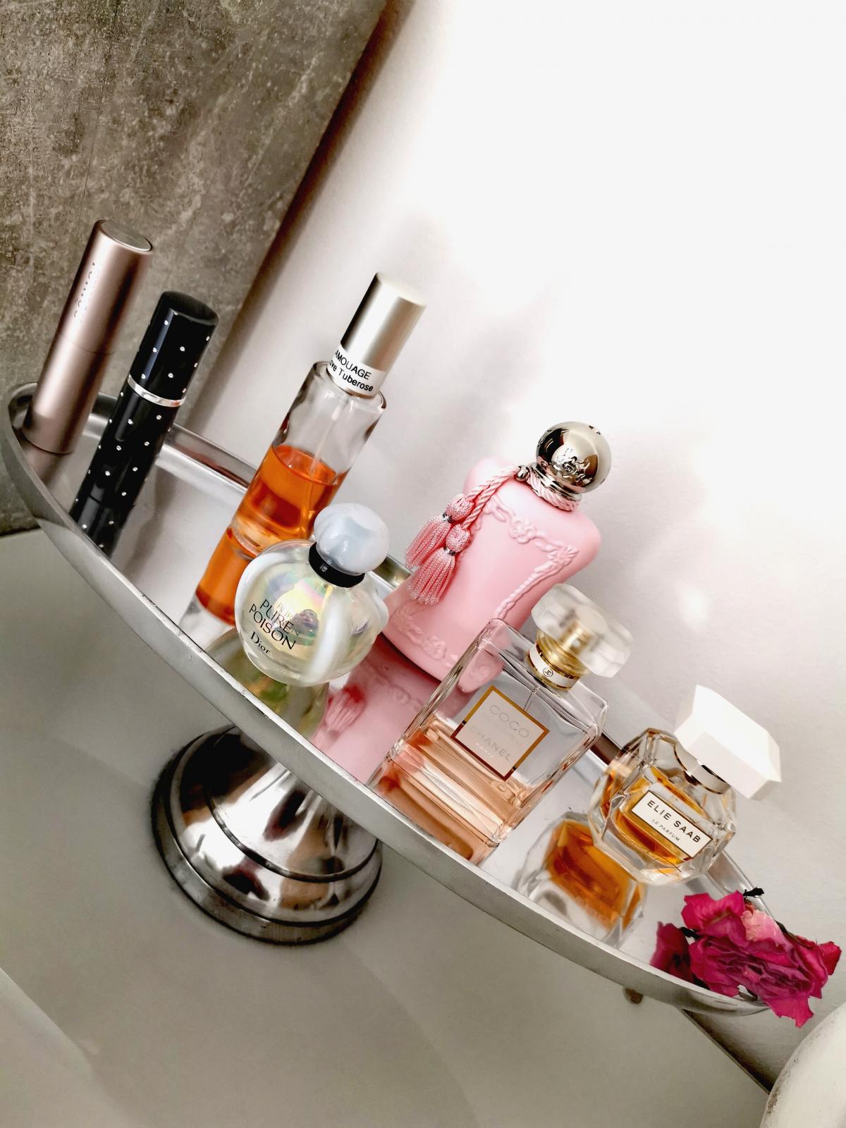 Le Parfum in White Elie Saab perfume - a fragrance for women 2018