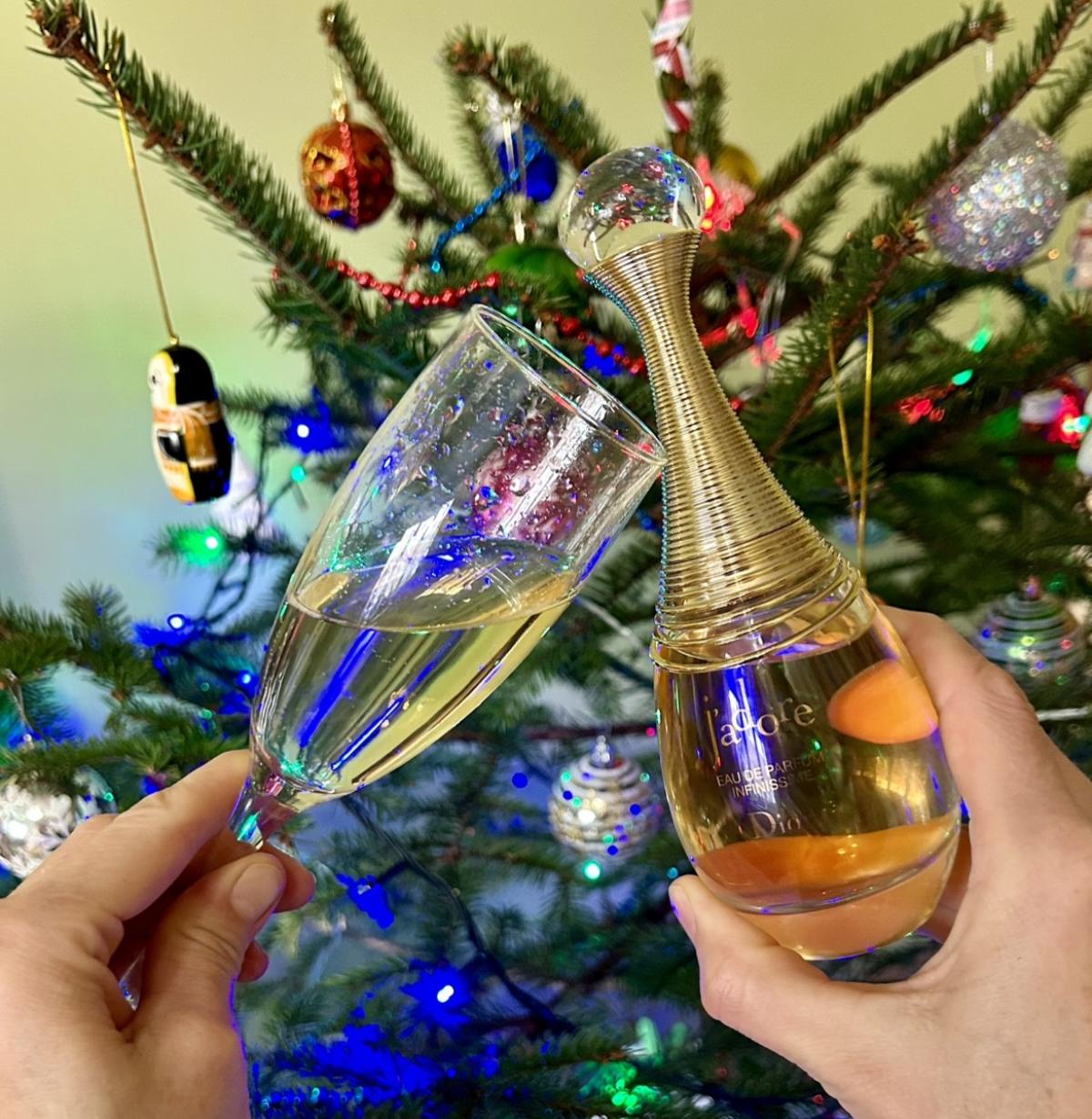 J'Adore Infinissime Dior perfume - a fragrance for women 2020