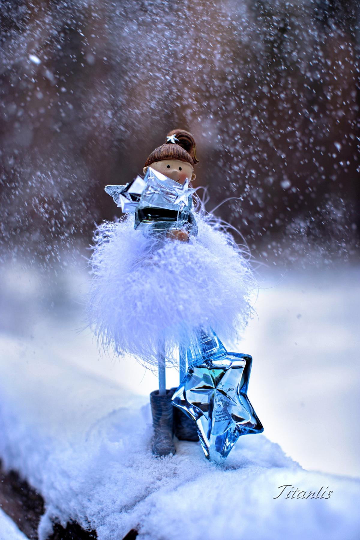 Angel Mugler perfume - a fragrance for women 1992