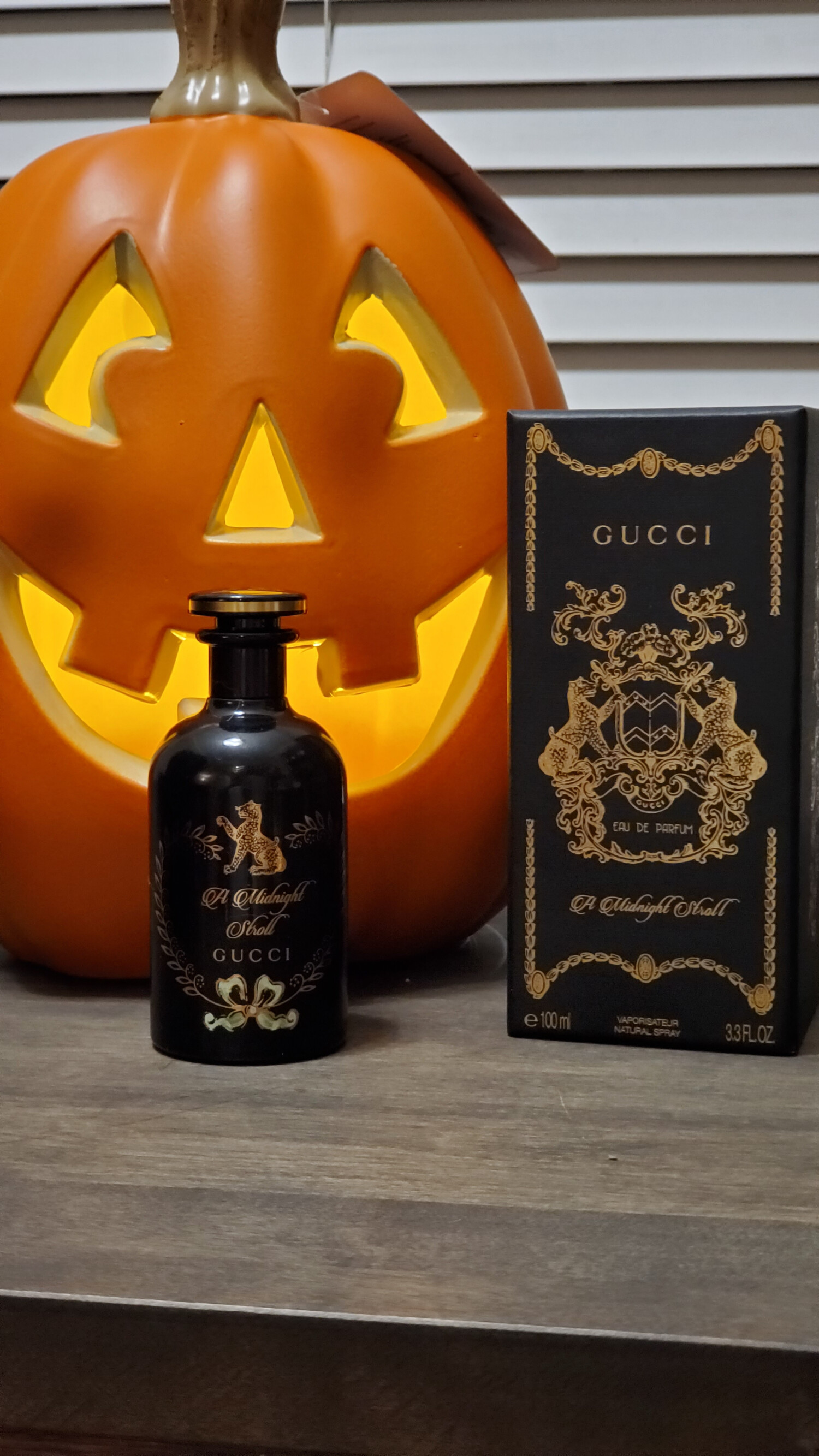 A Midnight Stroll Gucci perfume - a fragrance for women and men 2020