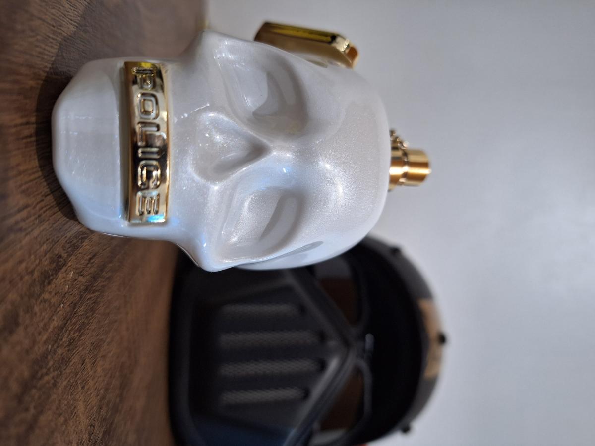 To Be Born To Shine Woman Police perfume - a fragrance for women 2022