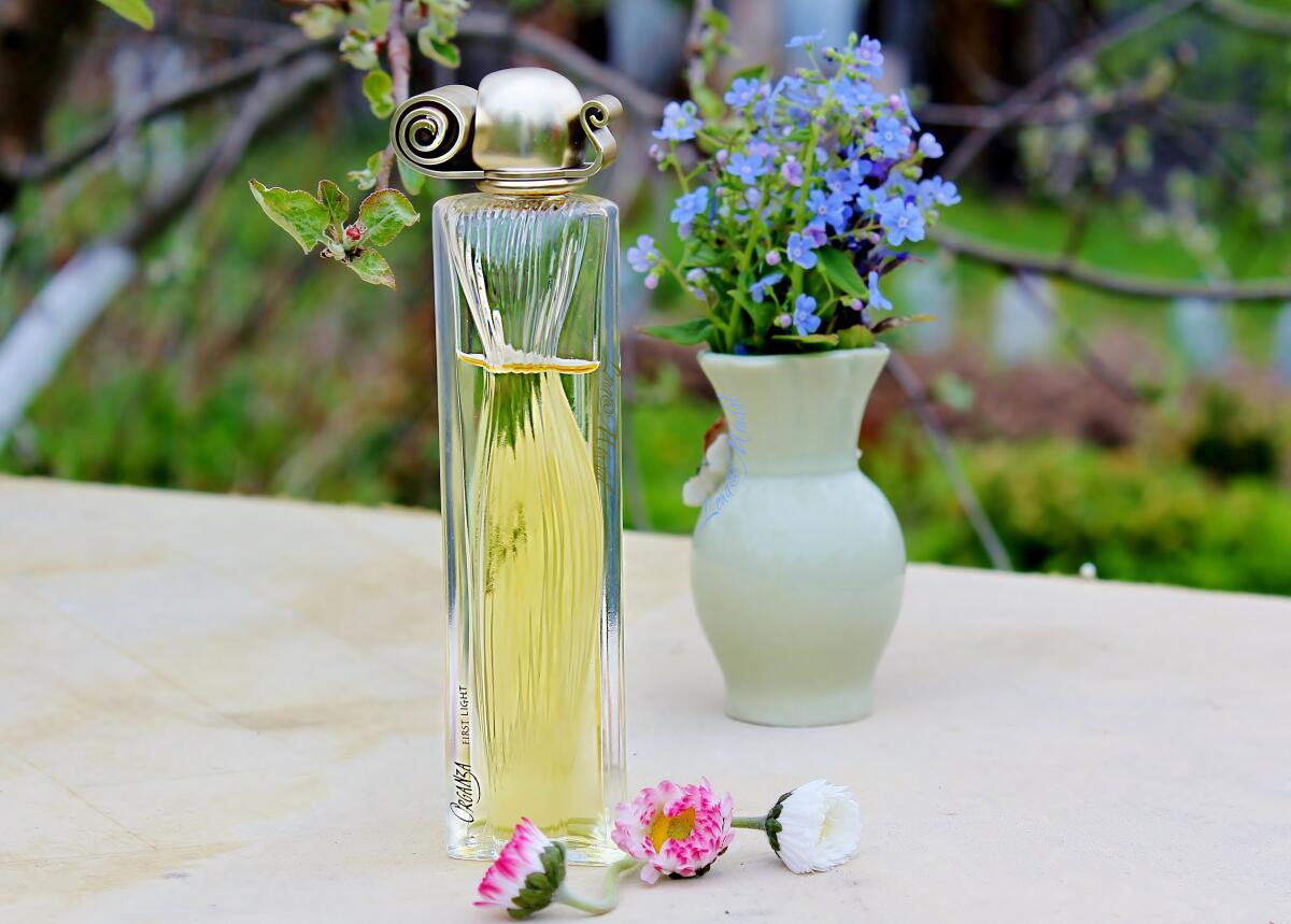 Organza First Light Givenchy perfume - a fragrance for women 2004