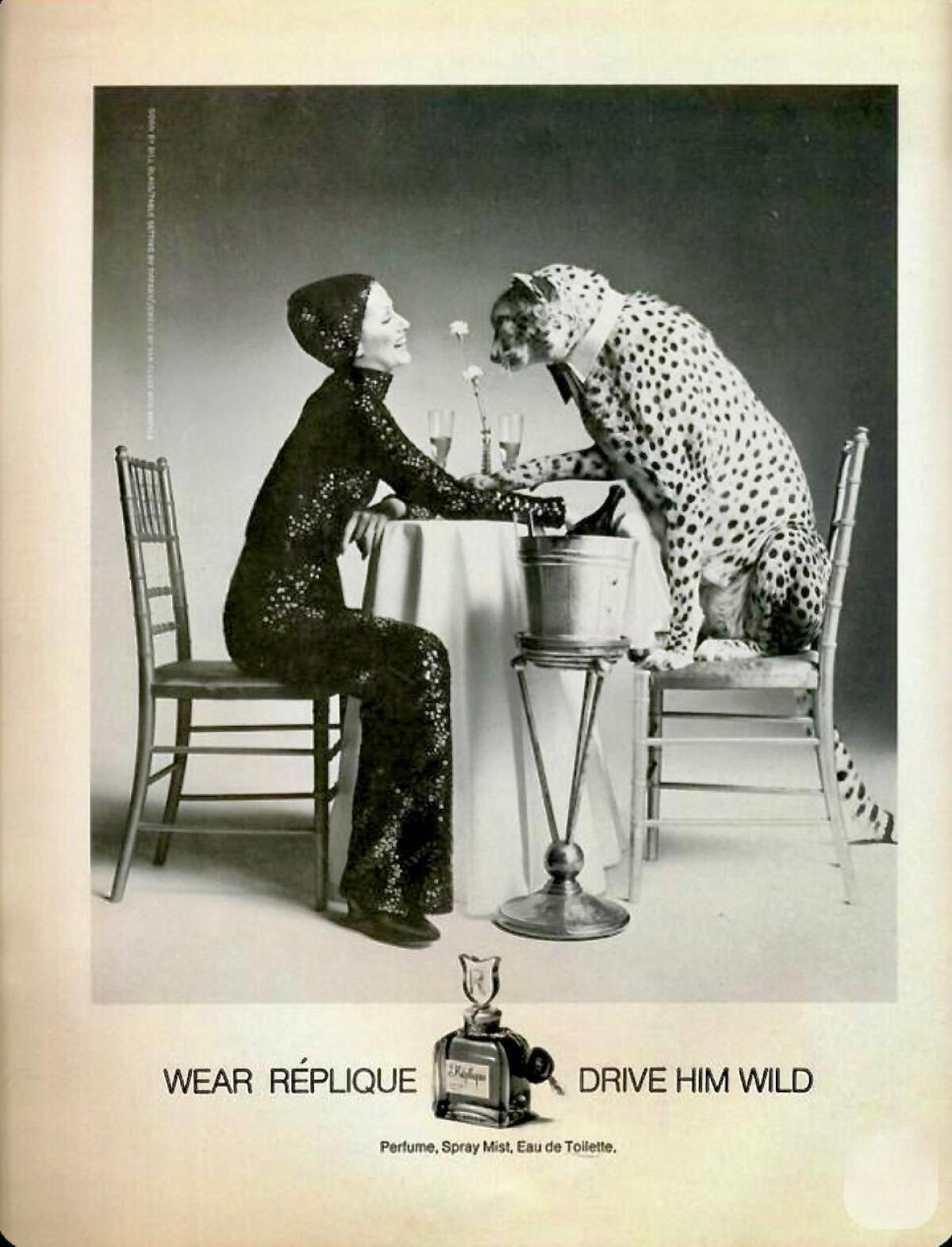 Replique Raphael perfume - a fragrance for women 1944