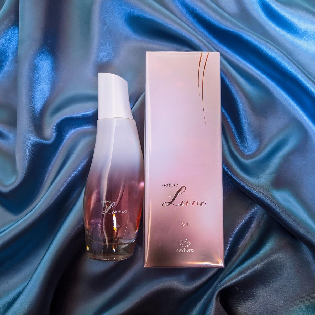 Luna Natura perfume - a fragrance for women 2014