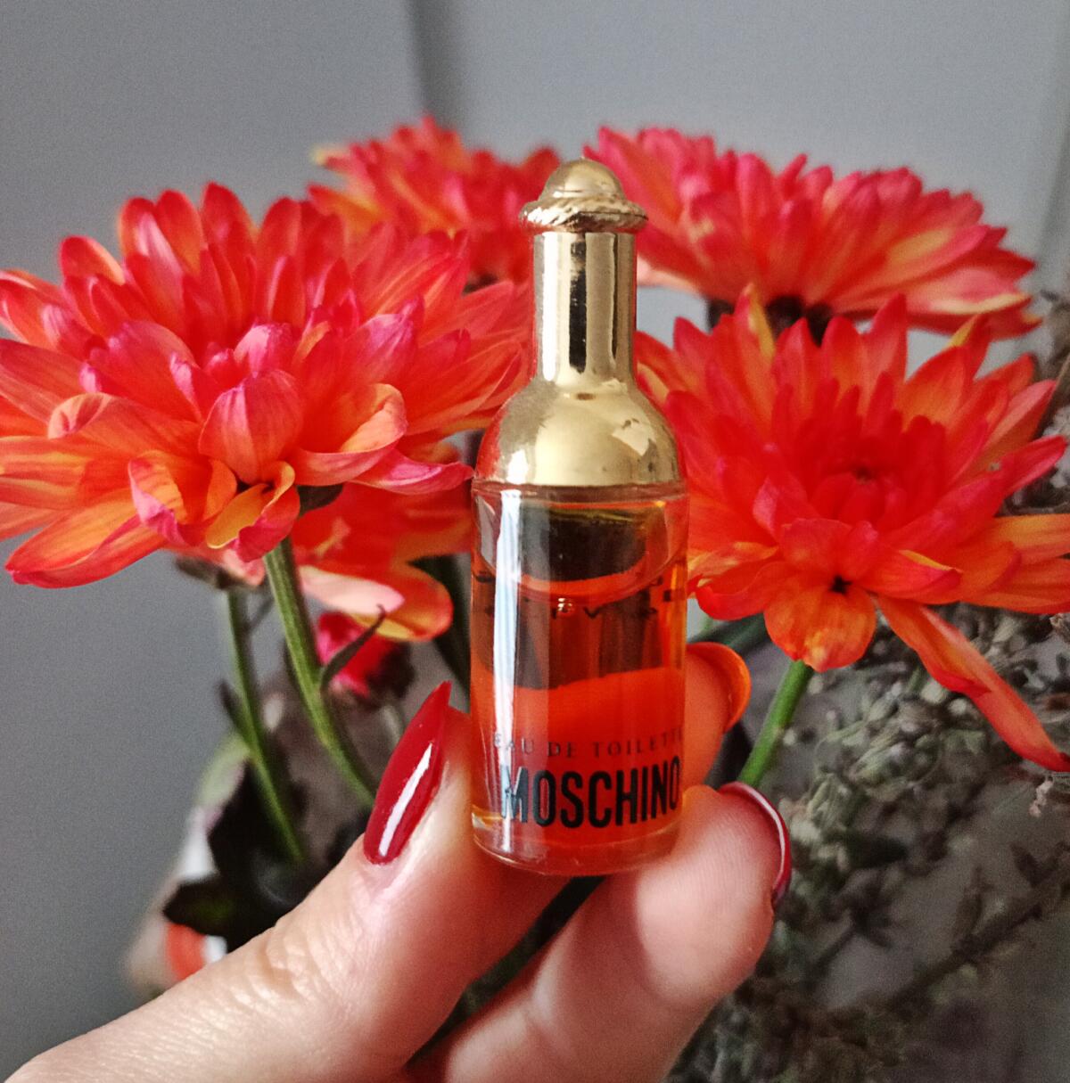 Moschino Moschino perfume - a fragrance for women 1987