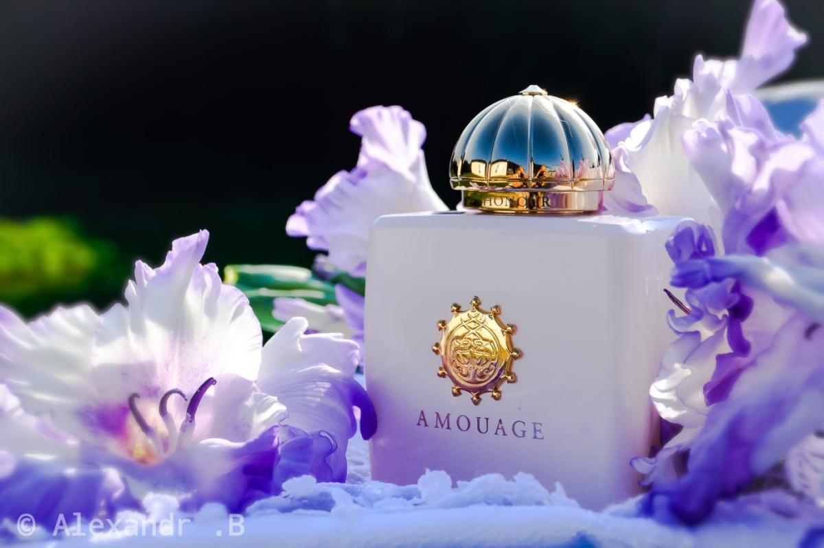 Honour Woman Amouage perfume - a fragrance for women 2011