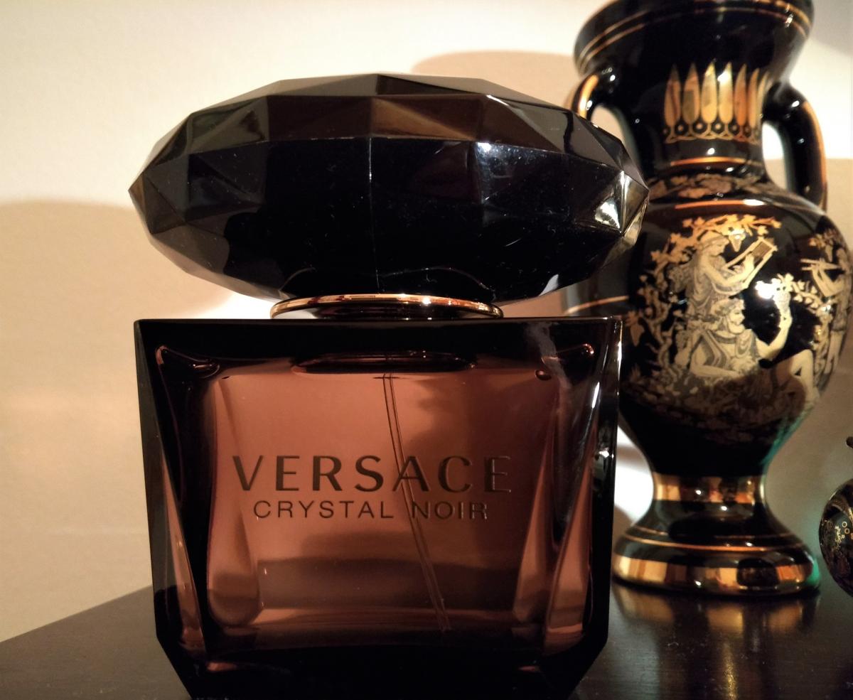 Crystal Noir Versace perfume - a fragrance for women 2004