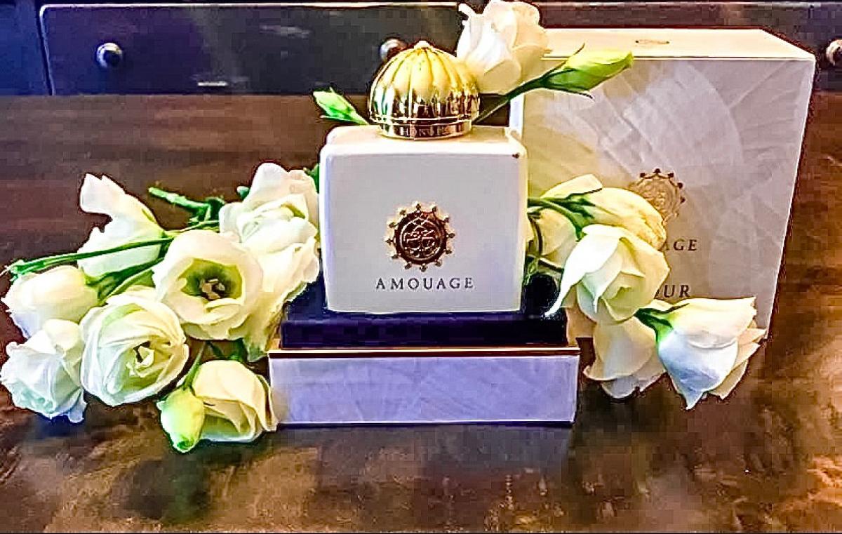 Honour Woman Amouage perfume - a fragrance for women 2011