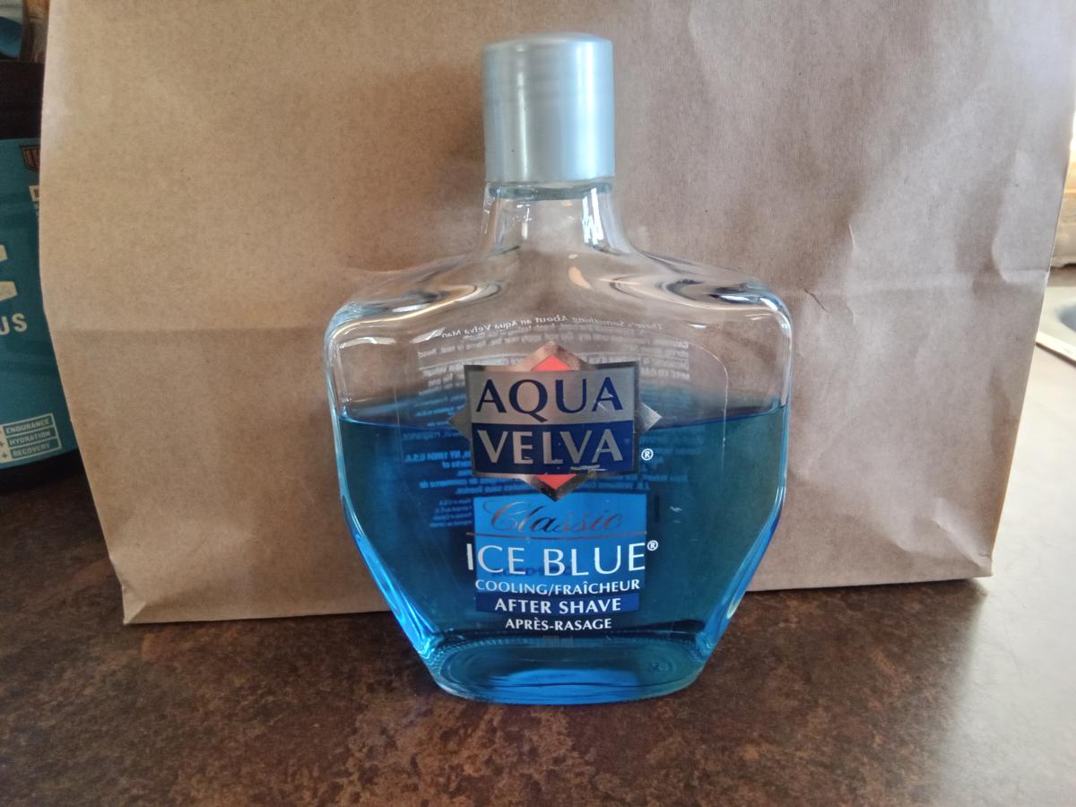 Aqua Velva Ice Blue Williams cologne - a fragrance for men 1935