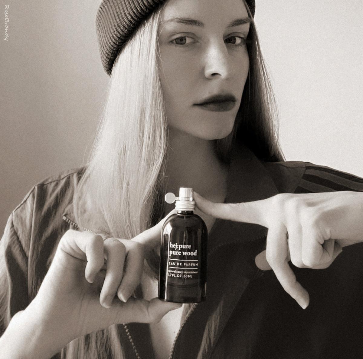 Pure Wood Hej:Pure perfume - a new fragrance for women and men 2022