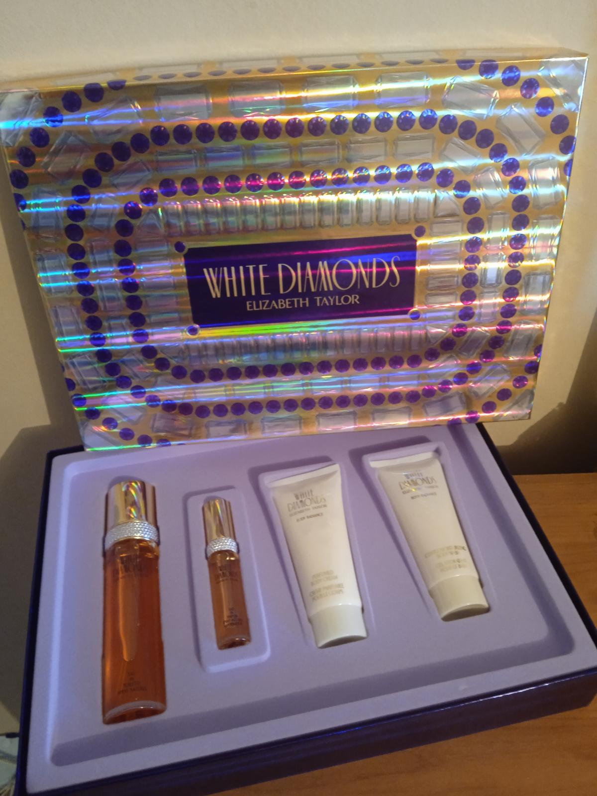 White Diamonds Elizabeth Taylor perfume - a fragrance for women 1991
