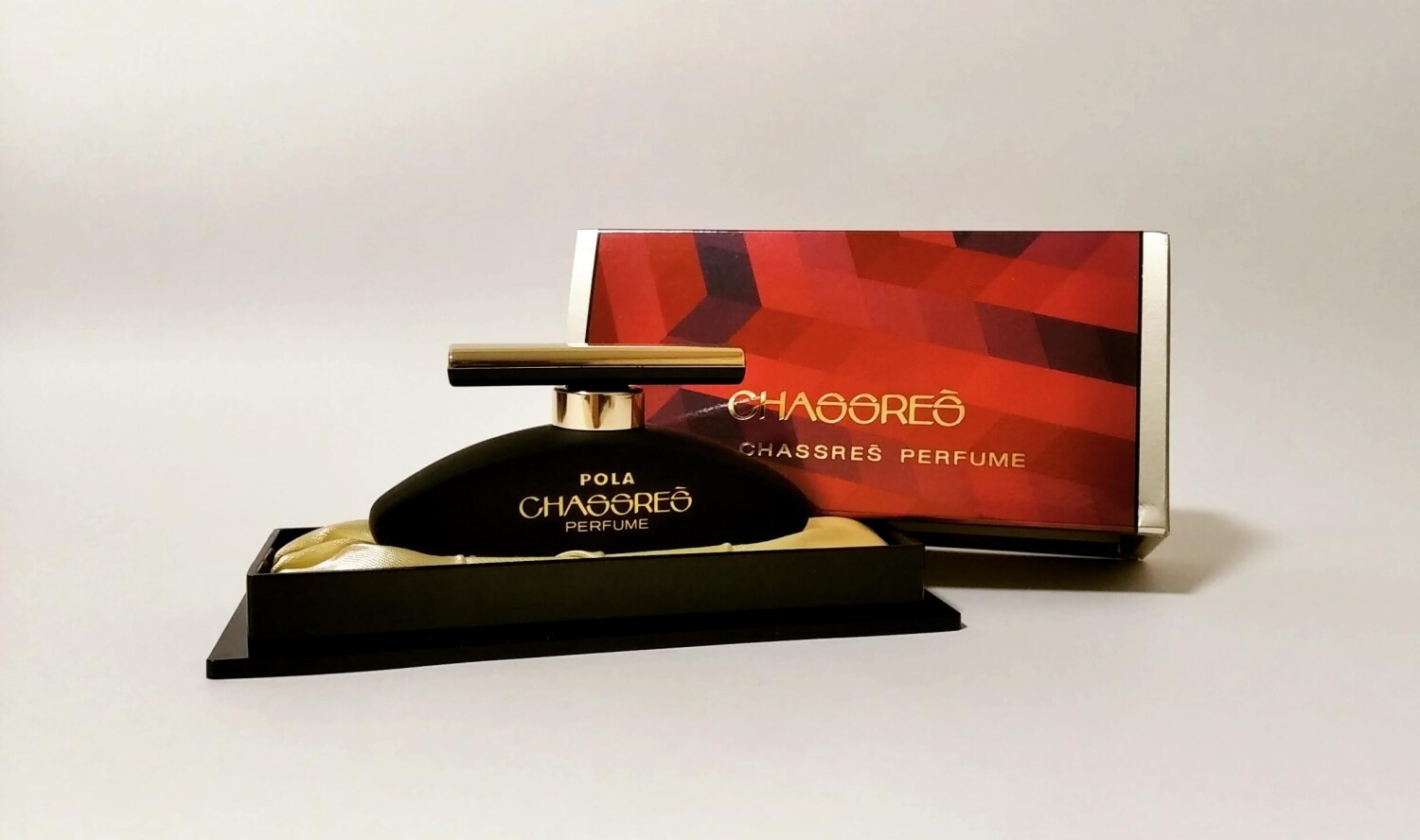 Chassres Pola perfume - a fragrance for women 1979