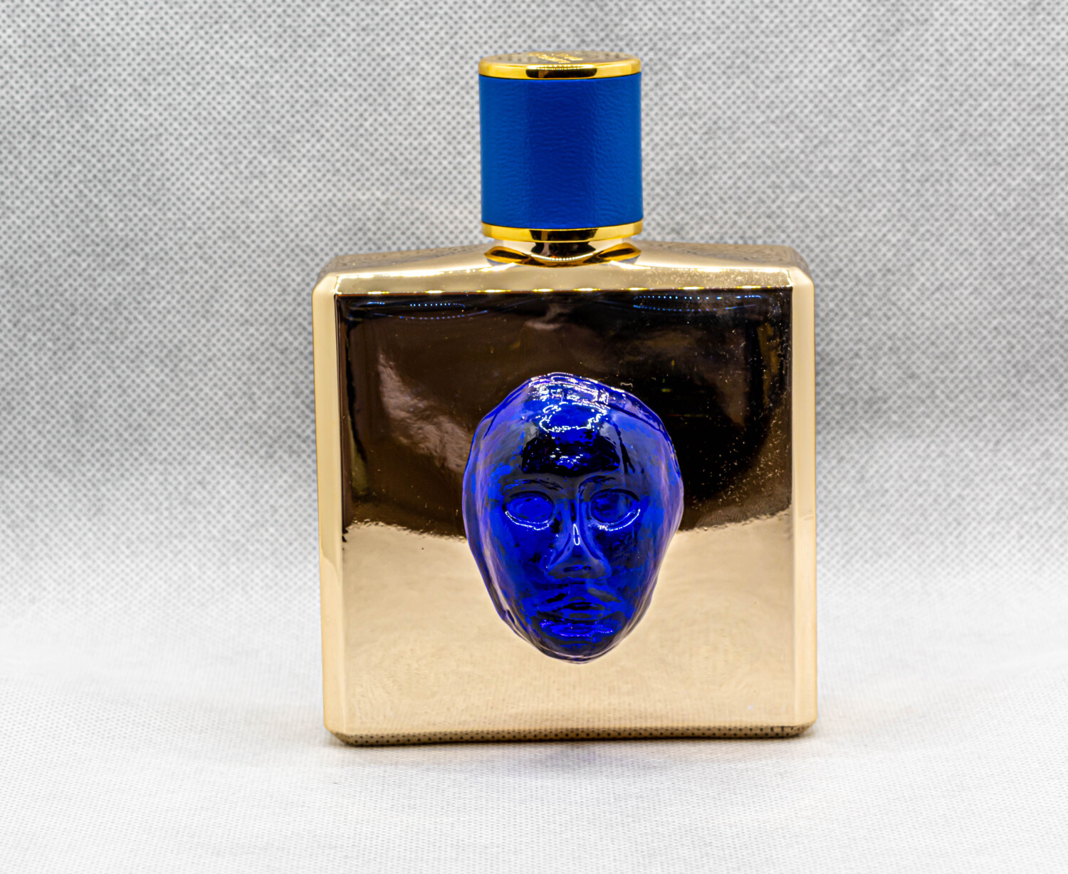 Blu Cobalto I Valmont perfume - a fragrance for women and men 2018