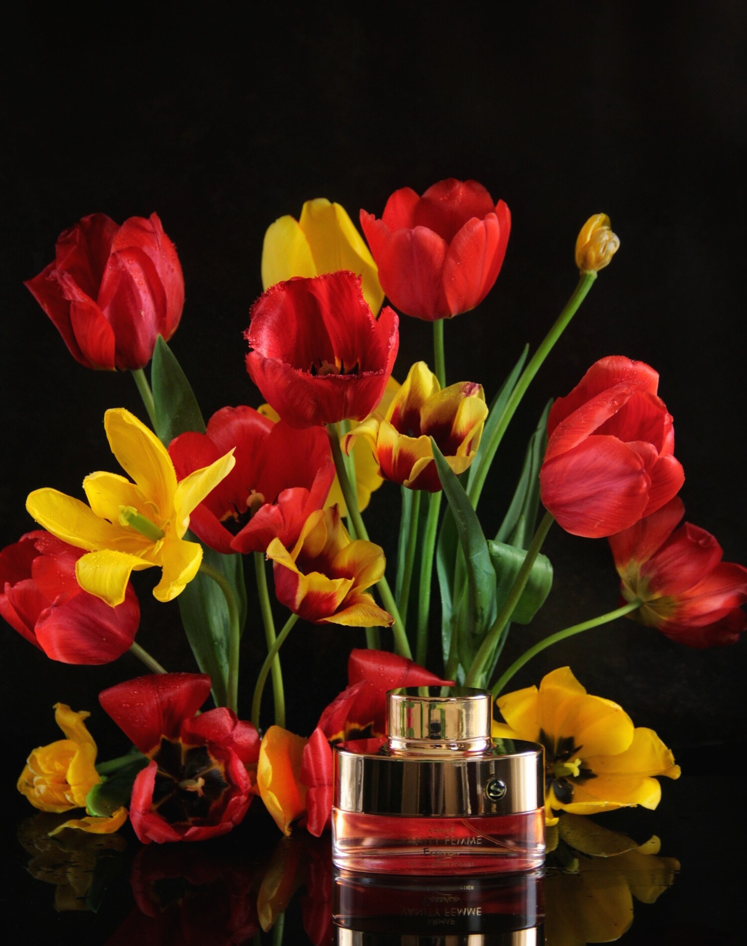 Vanity Femme Essence Armaf perfume - a fragrance for women