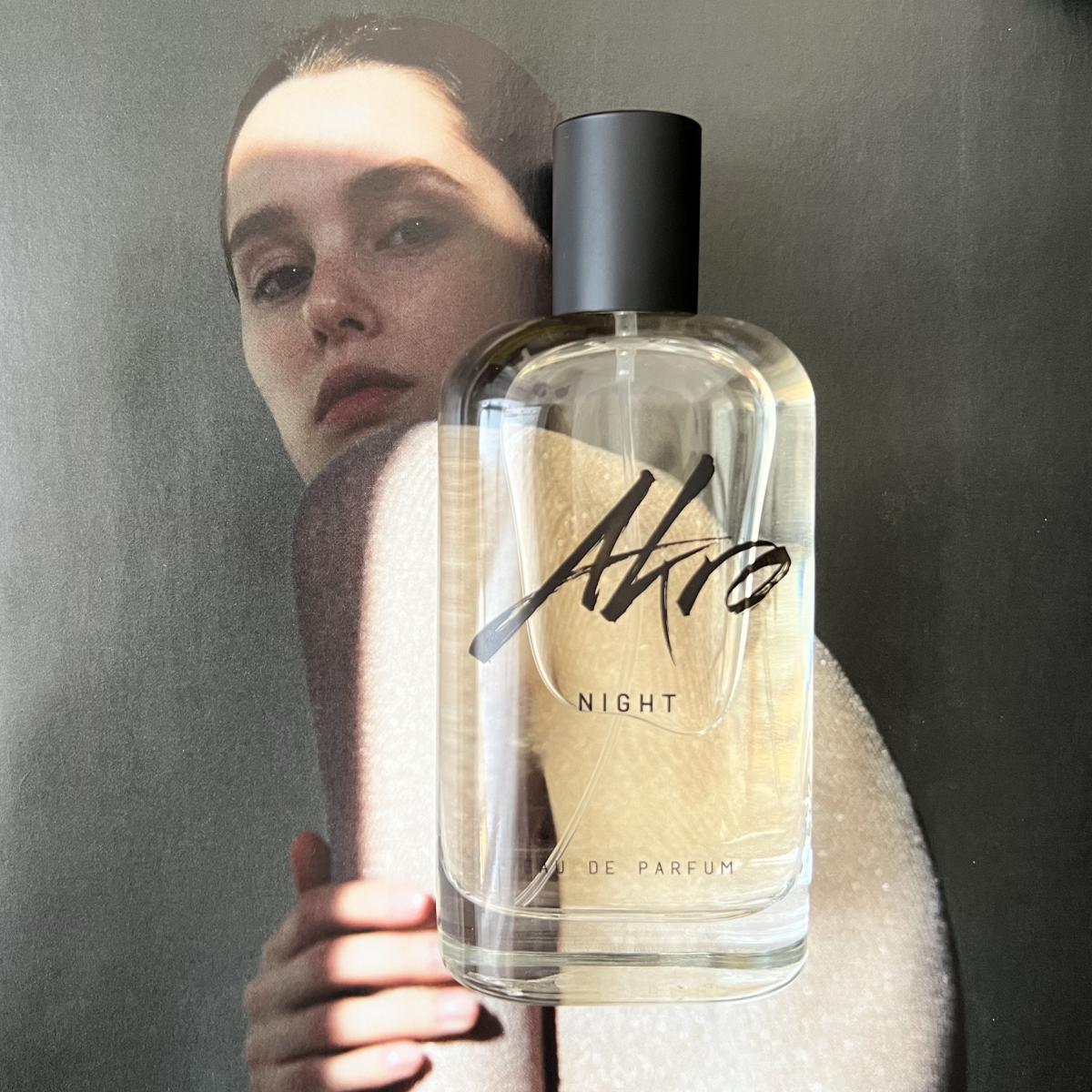 Night Akro - una fragranza unisex 2018