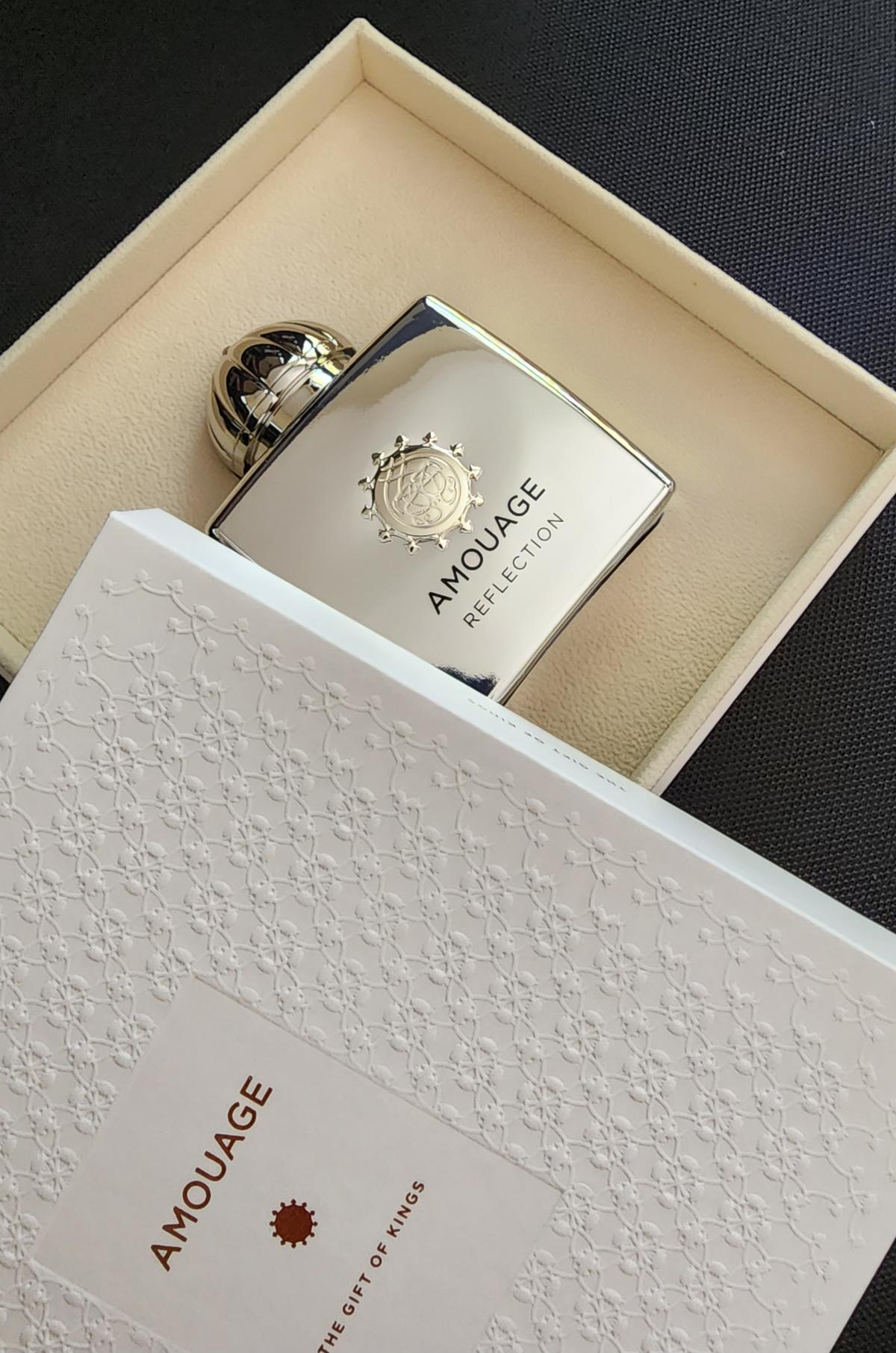 Reflection Woman Amouage perfume - a fragrância Feminino 2006