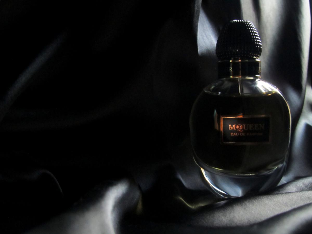 McQueen Eau de Parfum Alexander McQueen perfume - a fragrance for women ...