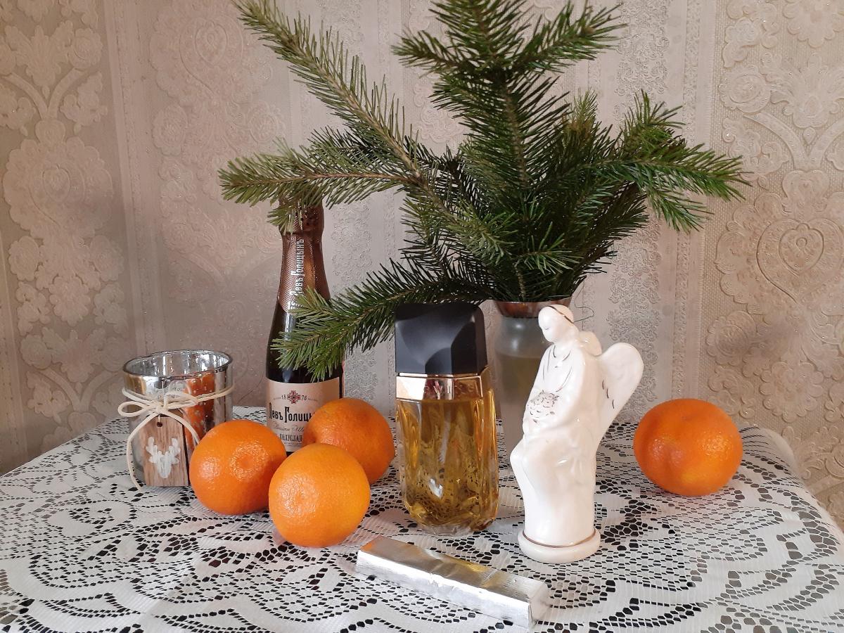 Knowing Estée Lauder perfume - a fragrance for women 1988