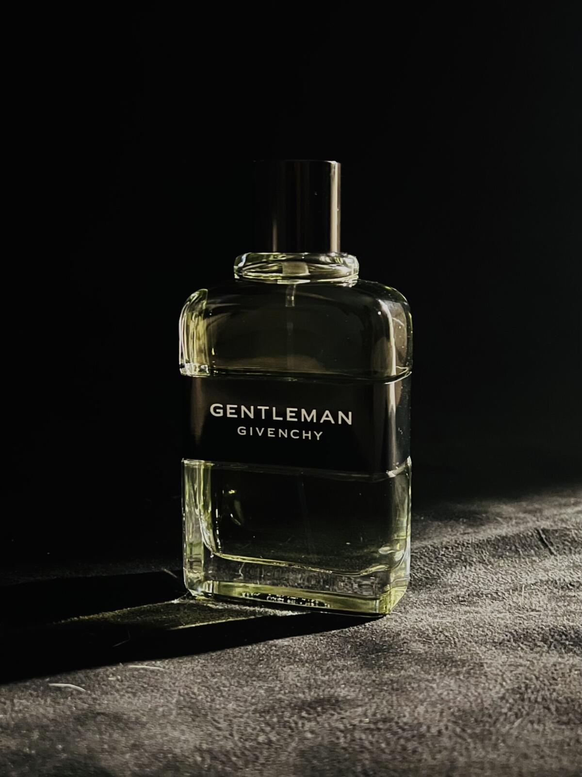 Gentleman (2017) Givenchy cologne - a fragrance for men 2017