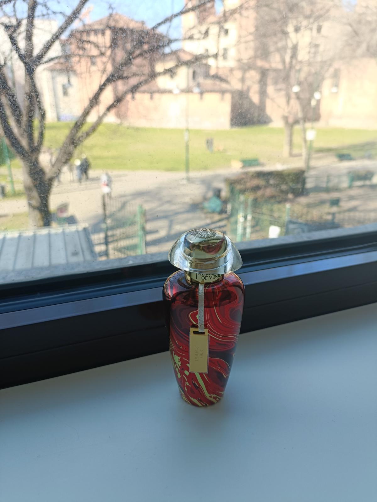 Red Potion The Merchant of Venice perfume - a fragrance for women and ...