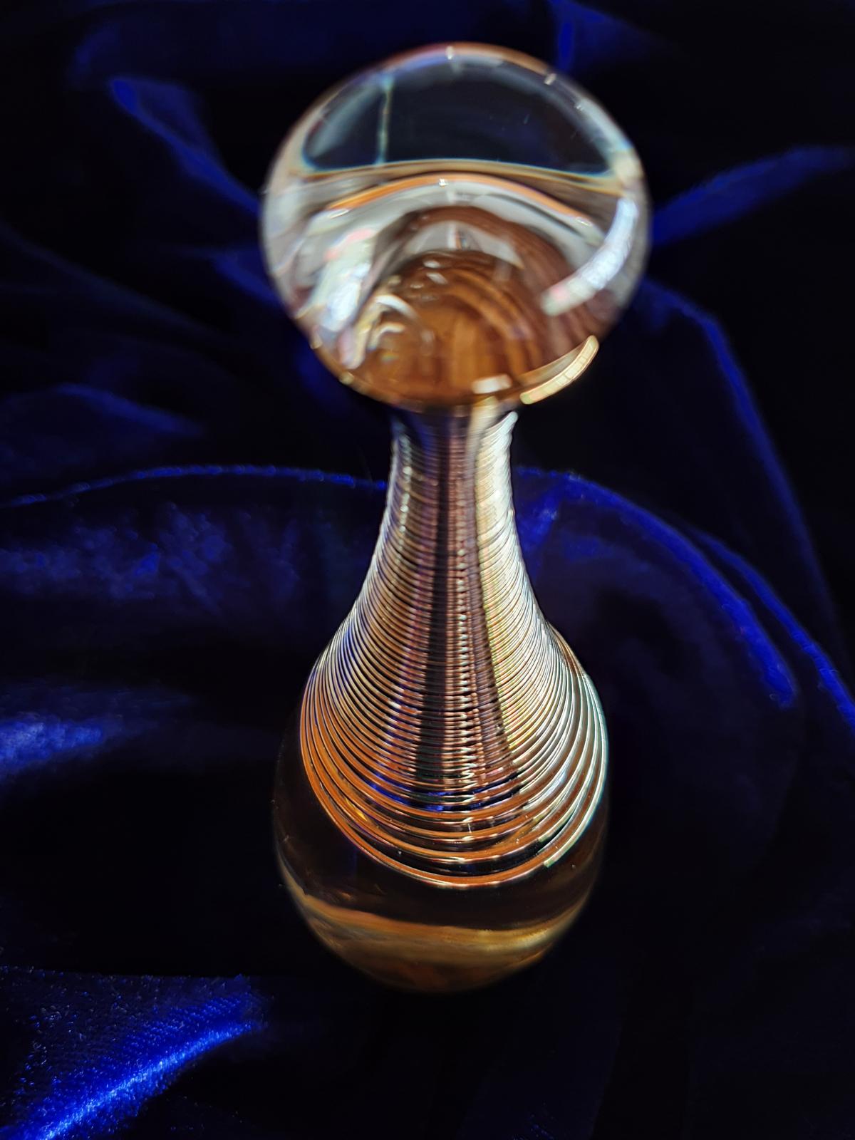 J'Adore Infinissime Dior perfume - a fragrance for women 2020