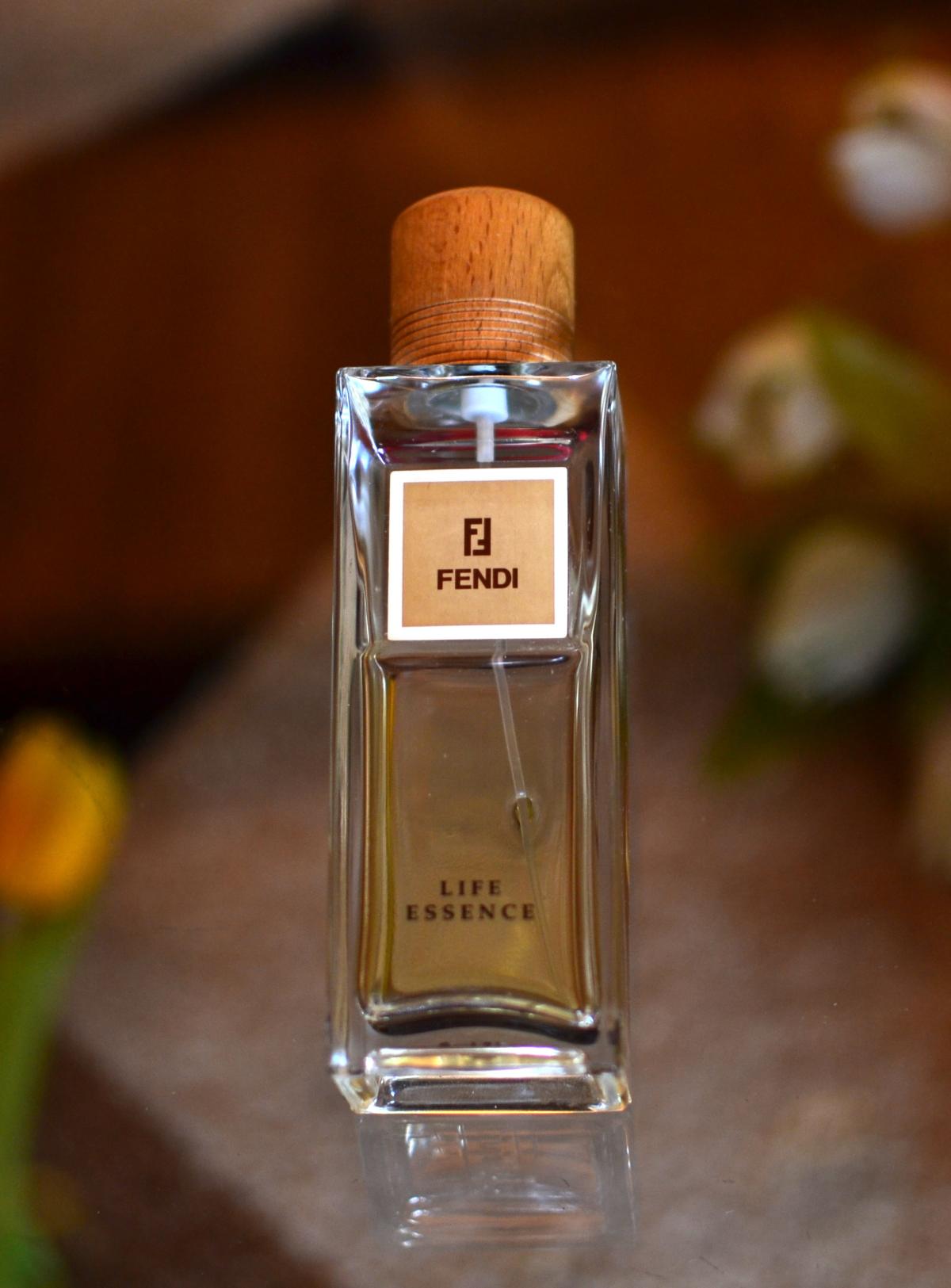 Life Essence Fendi cologne - a fragrance for men 1996