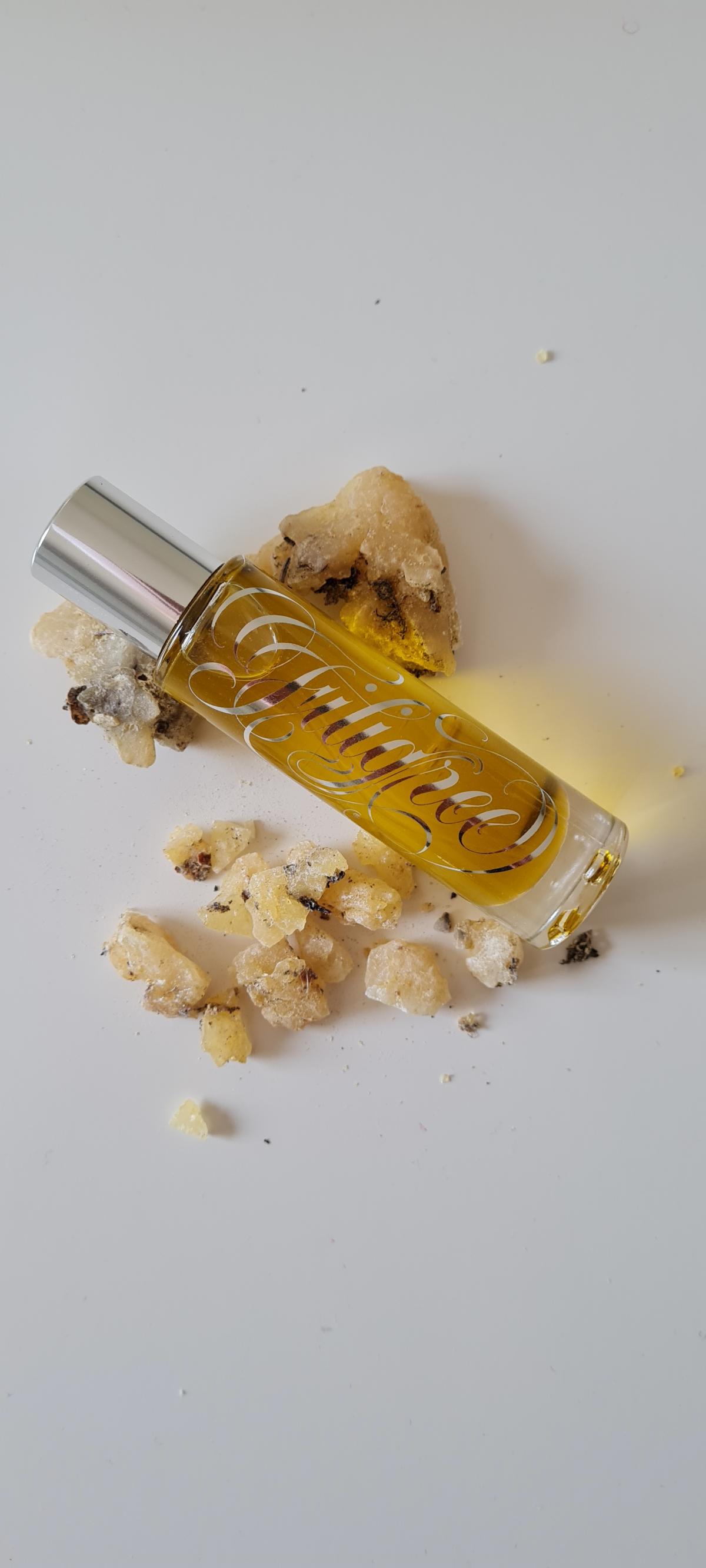 REZIN OF JOY Filigree & Shadow perfume - a fragrance for women and men 2015