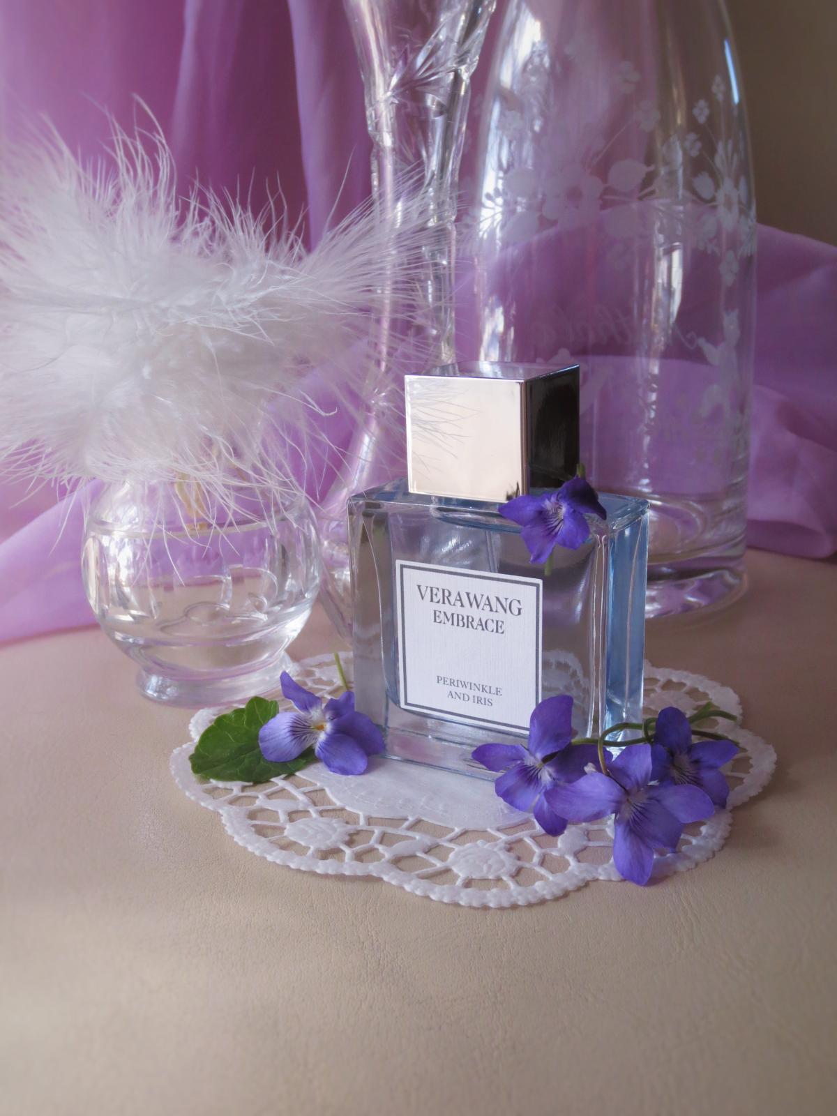 Embrace Periwinkle & Iris Vera Wang perfume - a fragrance for women 2015