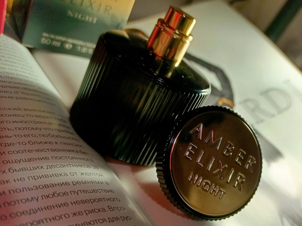 Amber Elixir Night Oriflame fragancia - una fragancia para Mujeres 2013