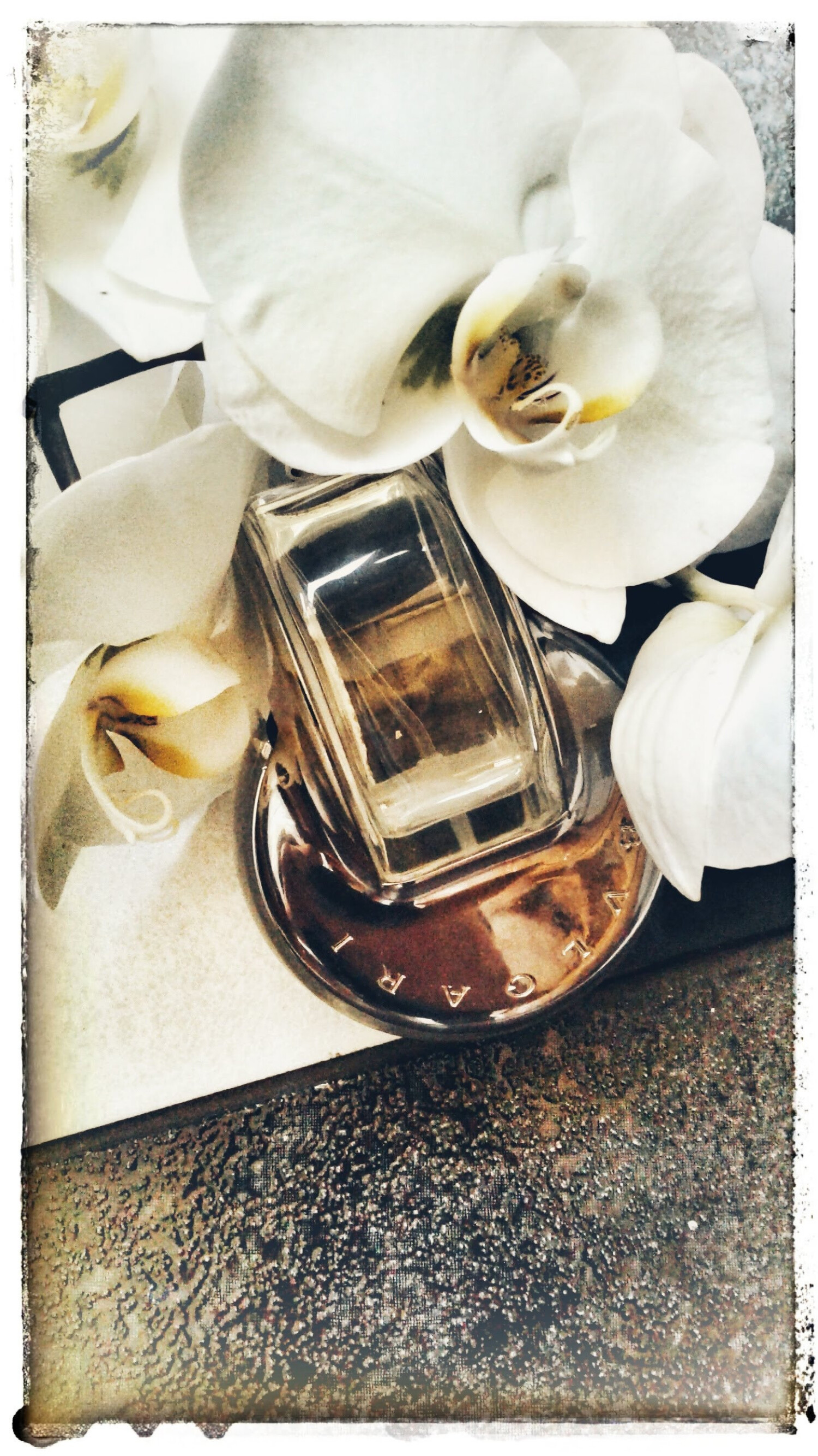Omnia Crystalline Bvlgari perfume - a fragrance for women 2005