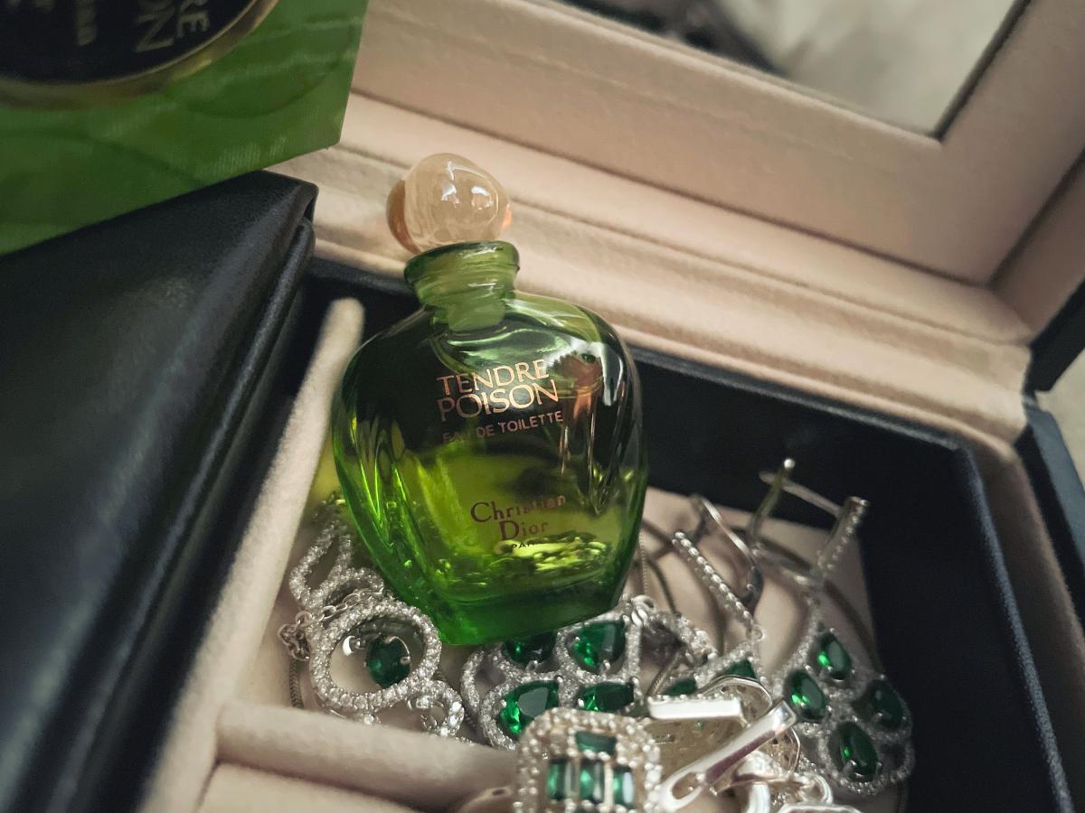 Tendre Poison Dior perfume - a fragrance for women 1994