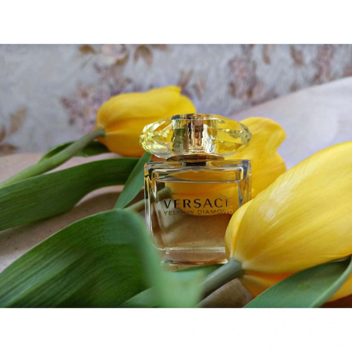 Yellow Diamond Versace Parfum - ein es Parfum für Frauen 2011