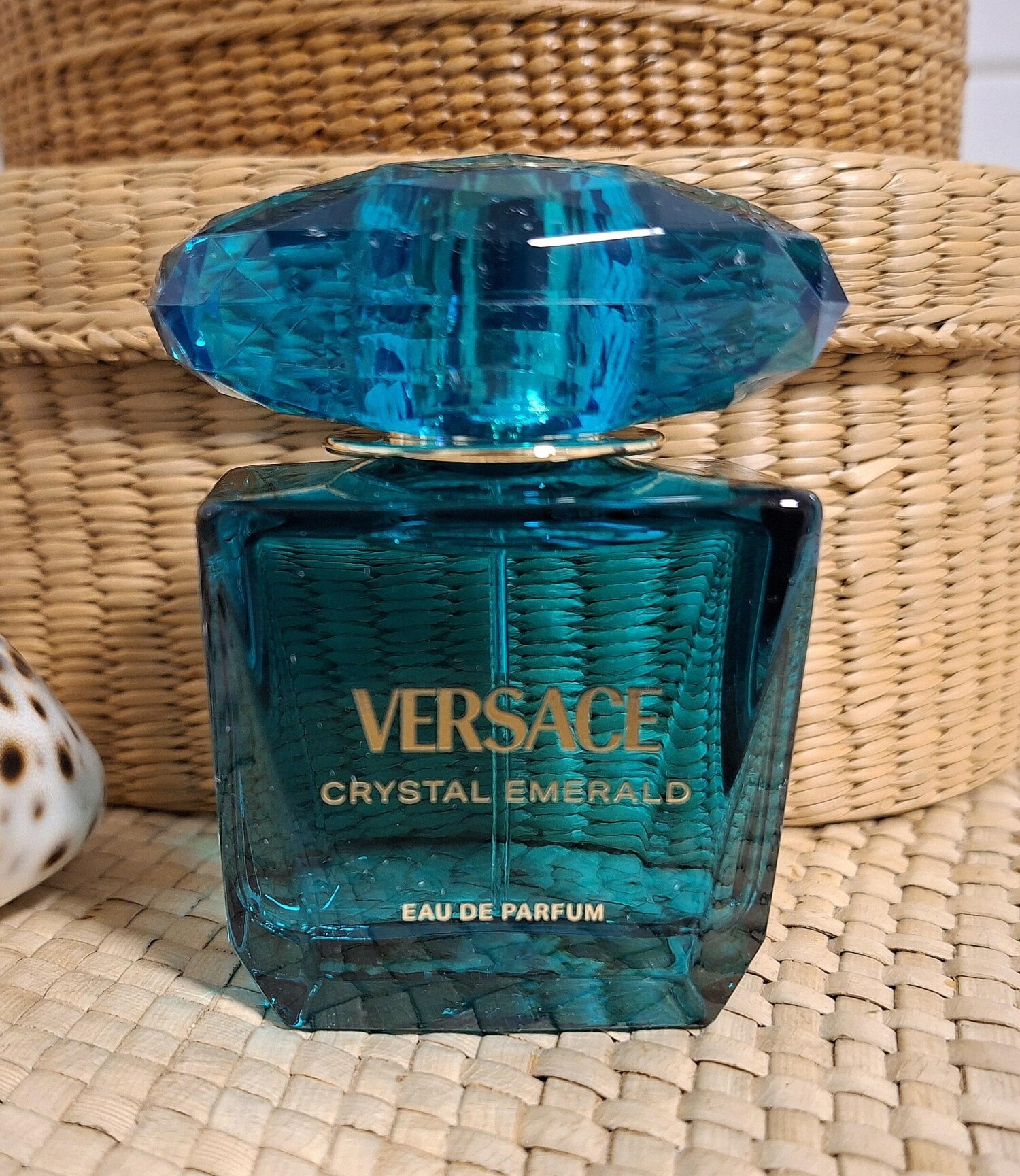 Crystal Emerald Versace - una novità fragranza da donna 2025