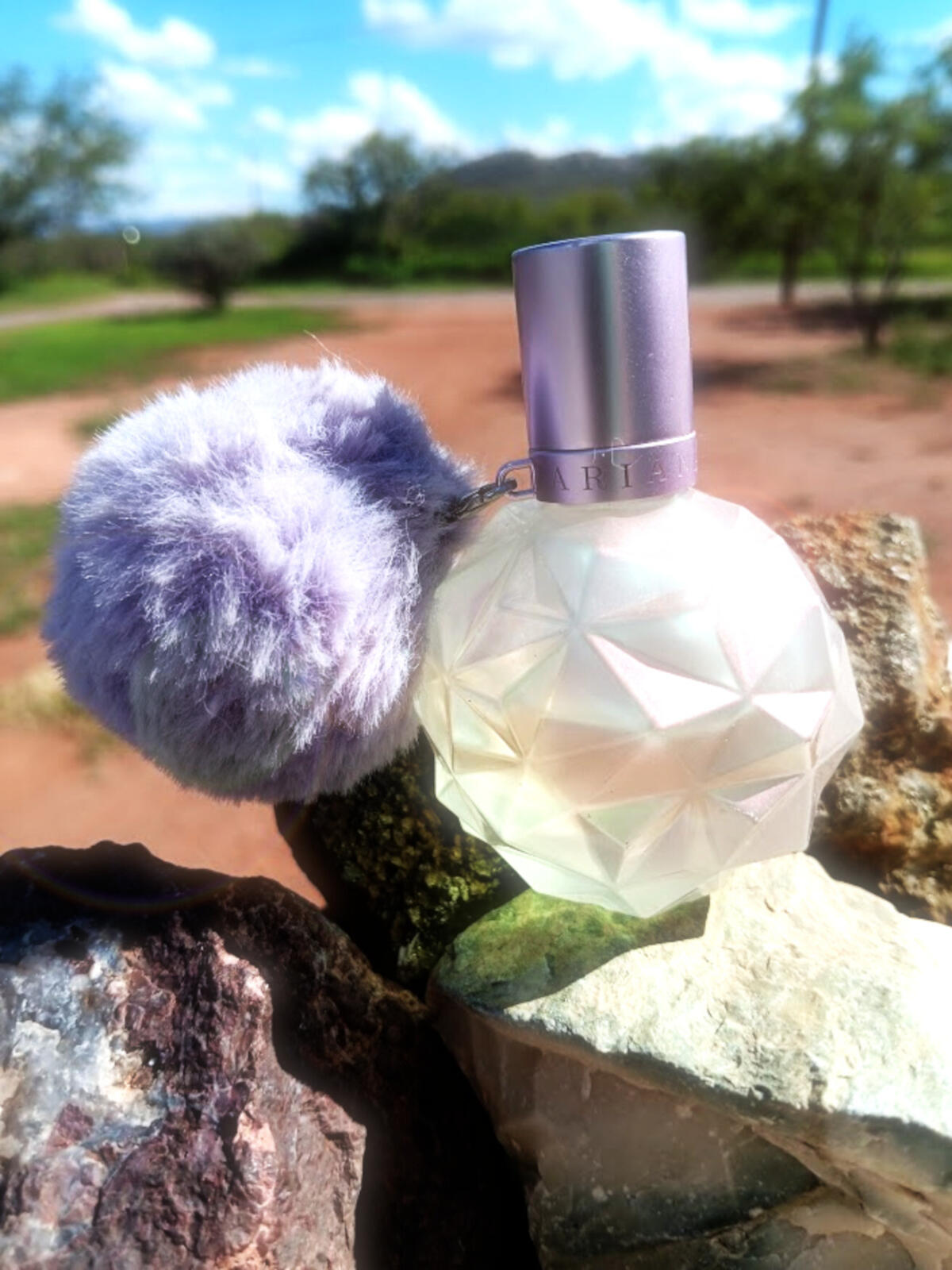 Moonlight Ariana Grande perfume - a fragrance for women 2017