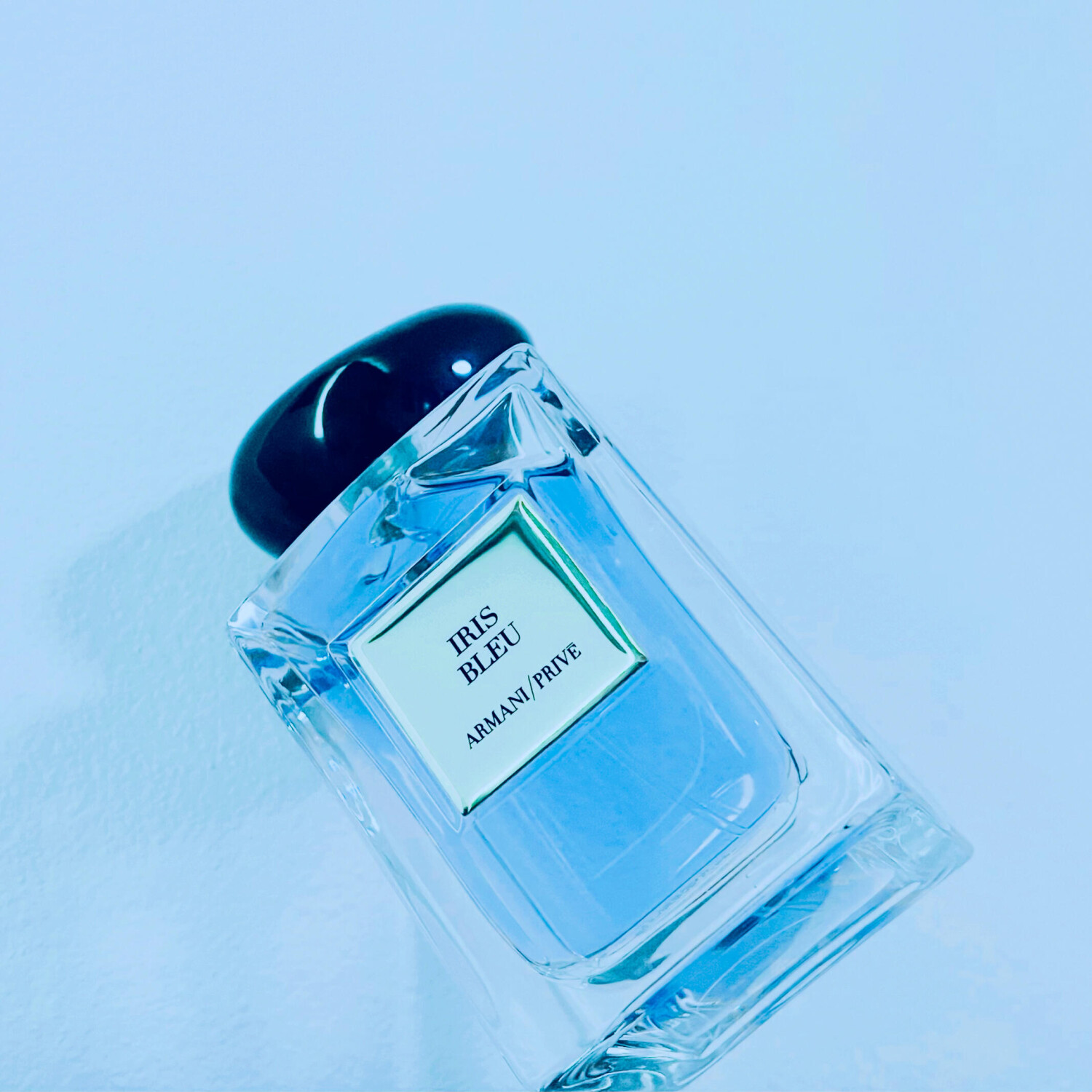 Iris Bleu Giorgio Armani parfum - un nouveau parfum pour homme et femme ...