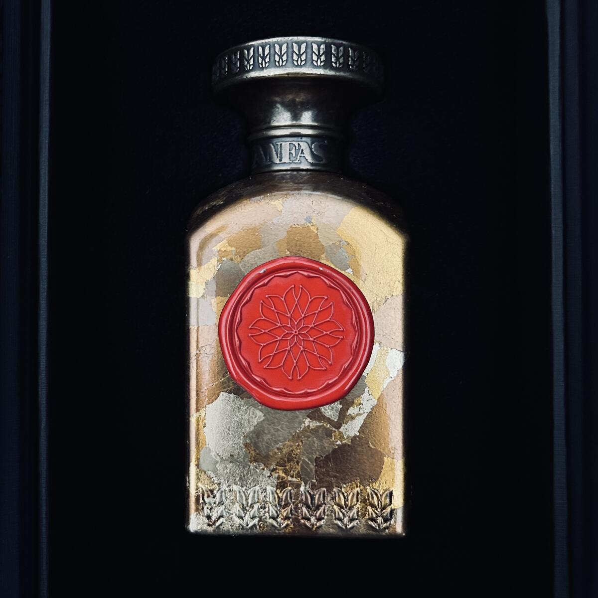 Ishq Anfas בושם - הינו ניחוח 2019 לנשים וגברים