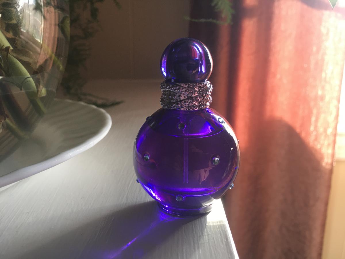 Midnight Fantasy Britney Spears perfume - a fragrance for women 2006