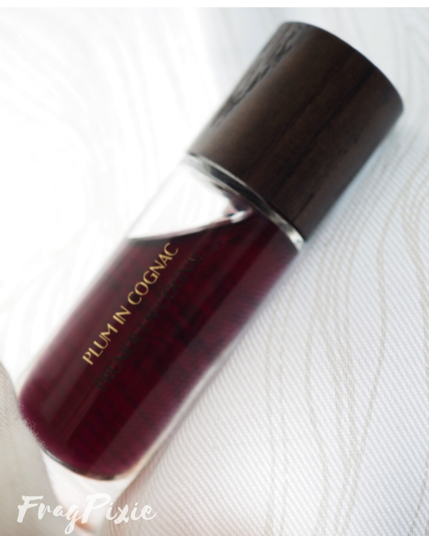 Plum in Cognac Scents of Wood parfum - un parfum pour homme et femme 2020