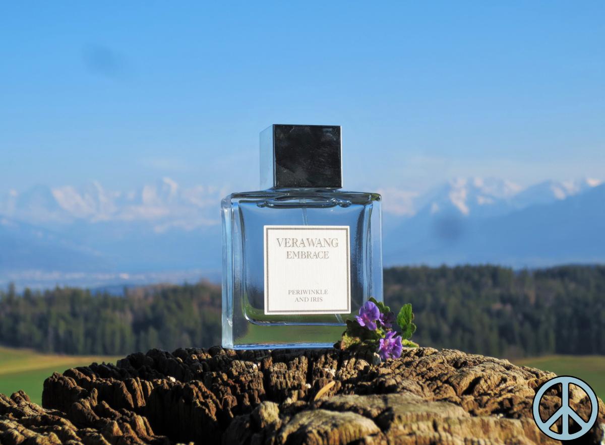 Embrace Periwinkle & Iris Vera Wang perfume - a fragrance for women 2015