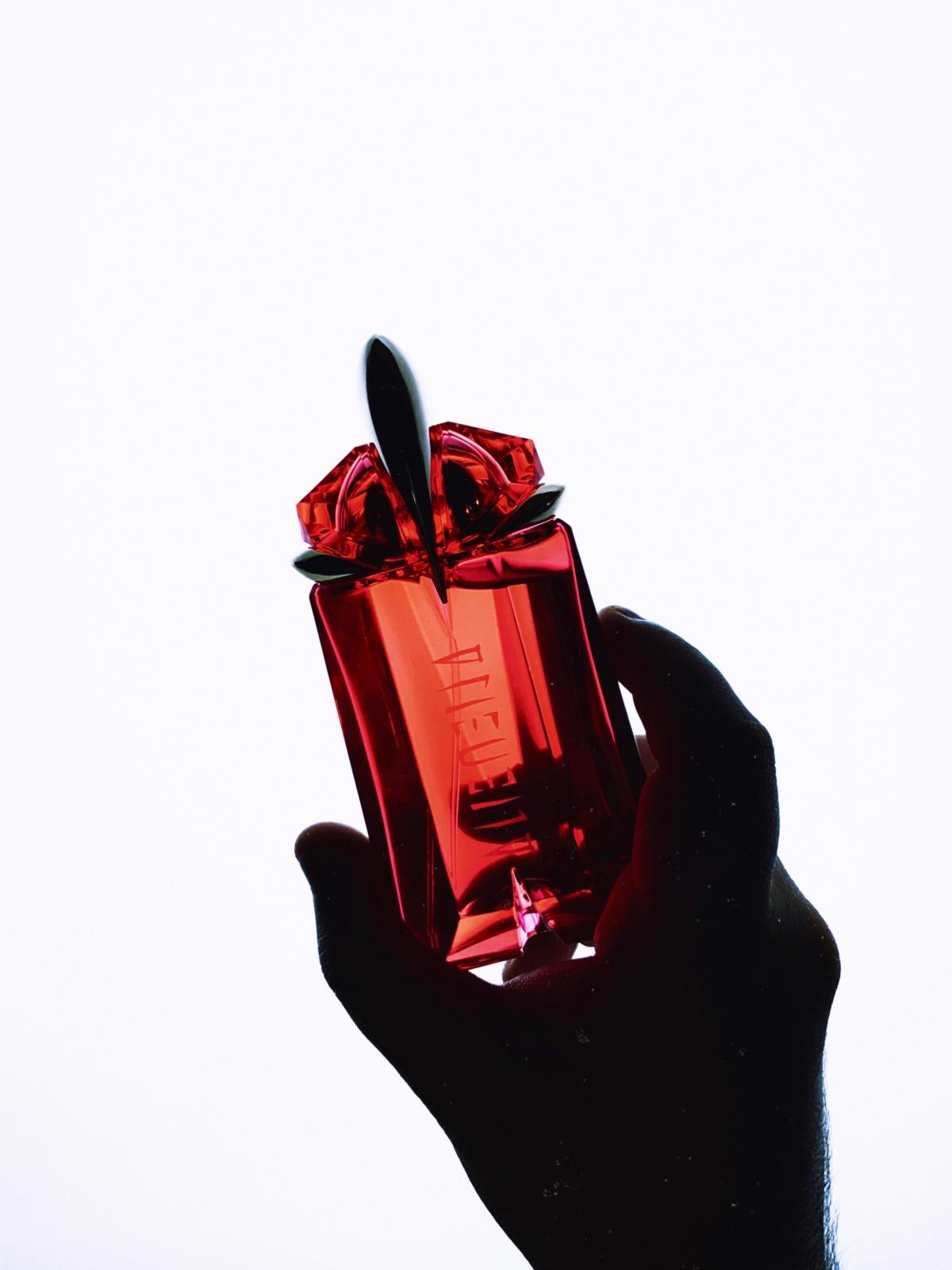 Alien Fusion Mugler perfume - a fragrance for women 2019