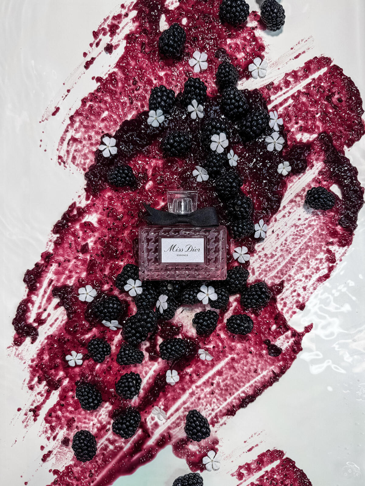 Miss Dior Essence Dior perfume - a new fragrance for women 2025