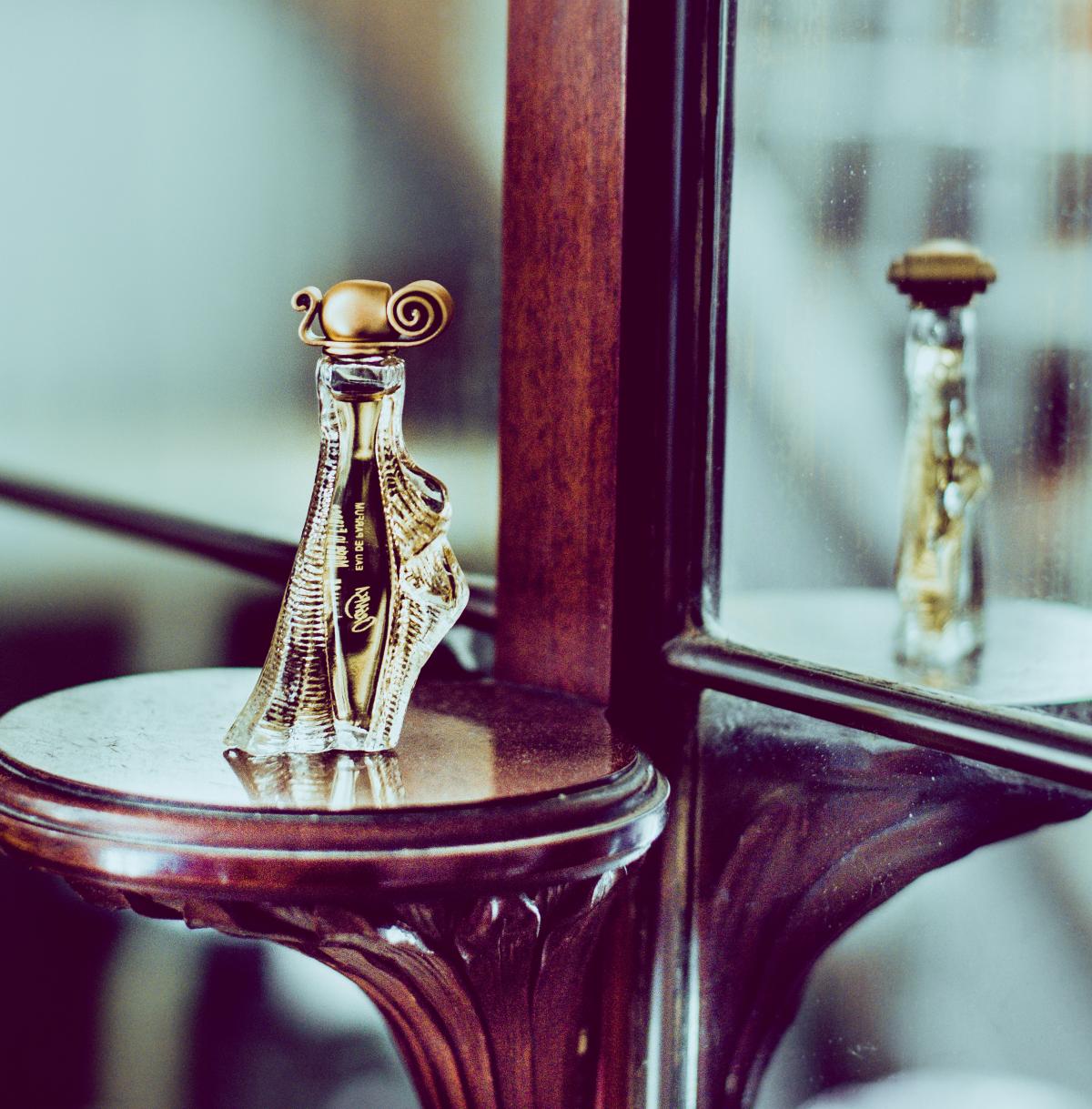 Organza Indécence Givenchy perfume - a fragrance for women 1999